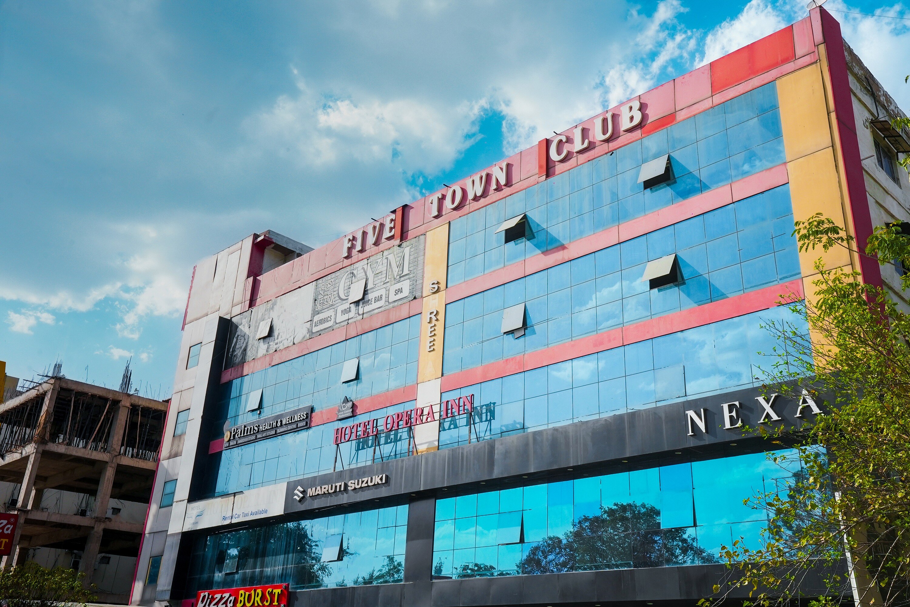 Opera Inn 𝗕𝗢𝗢𝗞 Udaipur Hotel