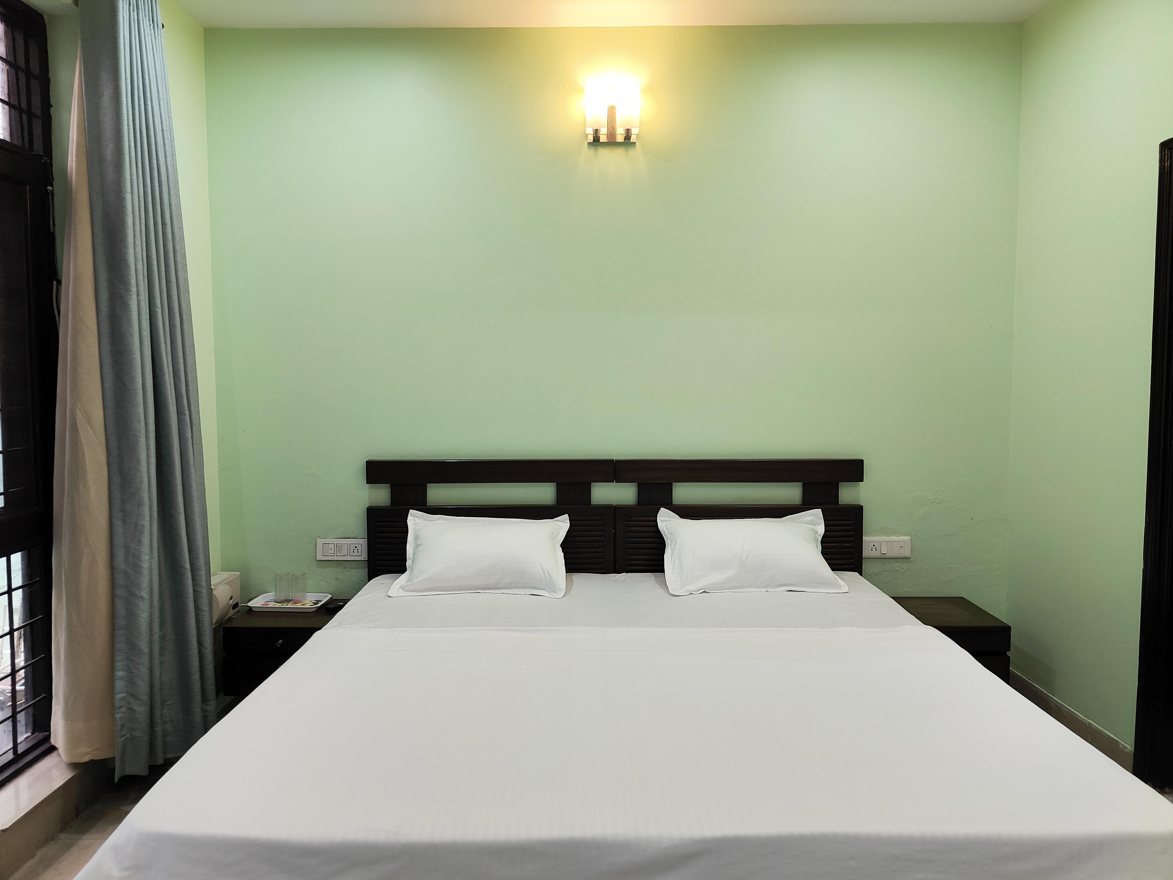 Ganeriwala's Home stay 𝗕𝗢𝗢𝗞 Vrindavan Homestay