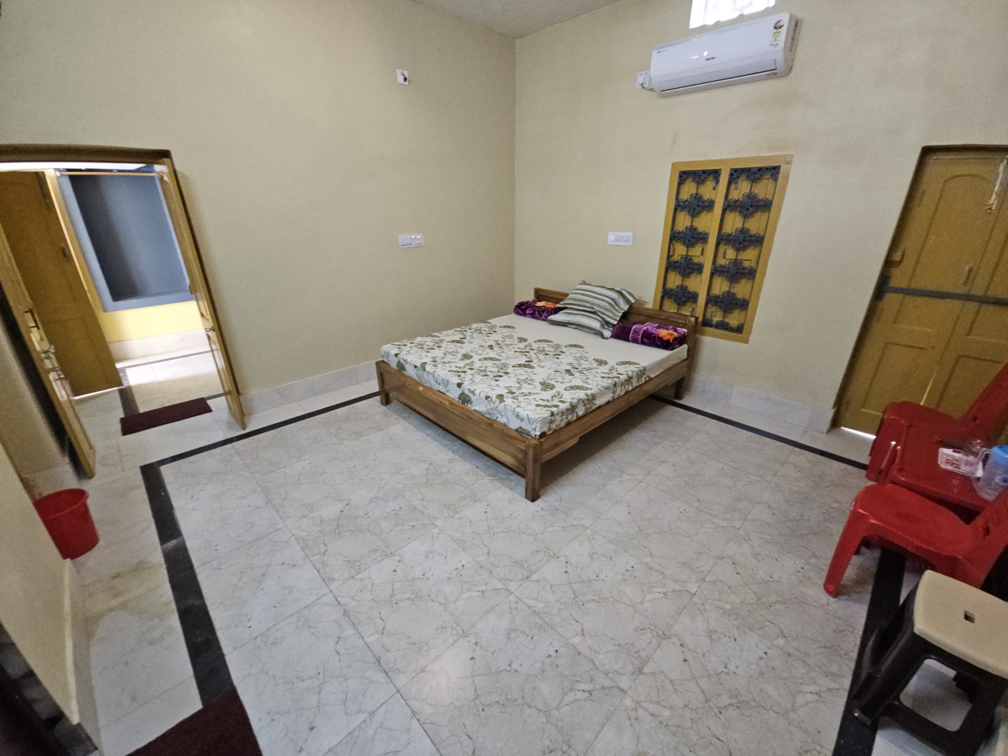 ECONOMY HOMESTAY 𝗕𝗢𝗢𝗞 Puri Homestay
