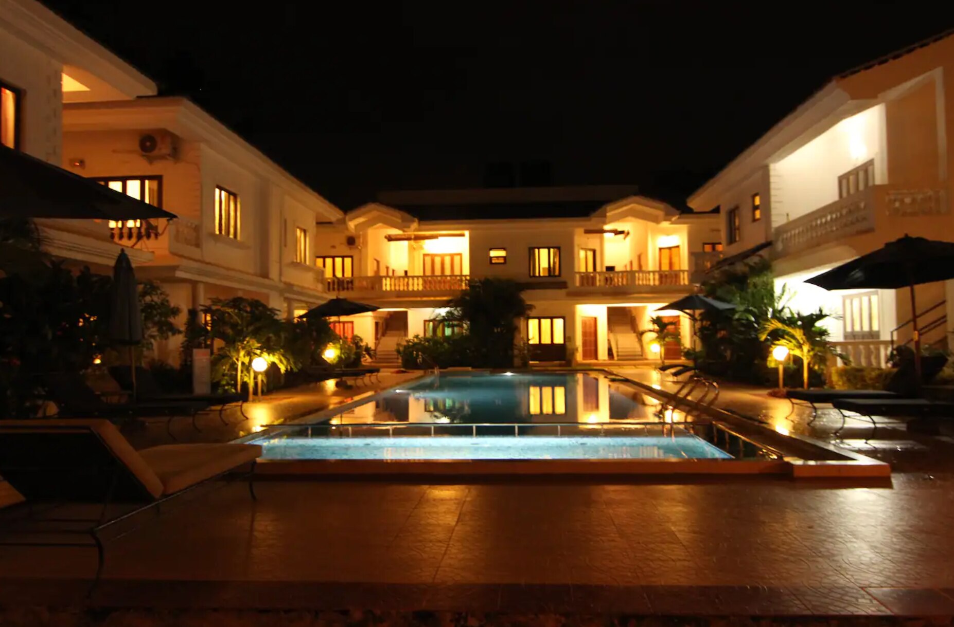 Rainforest Casa Azure 2 BHK Apartment - 2 𝗕𝗢𝗢𝗞 Goa Apartment