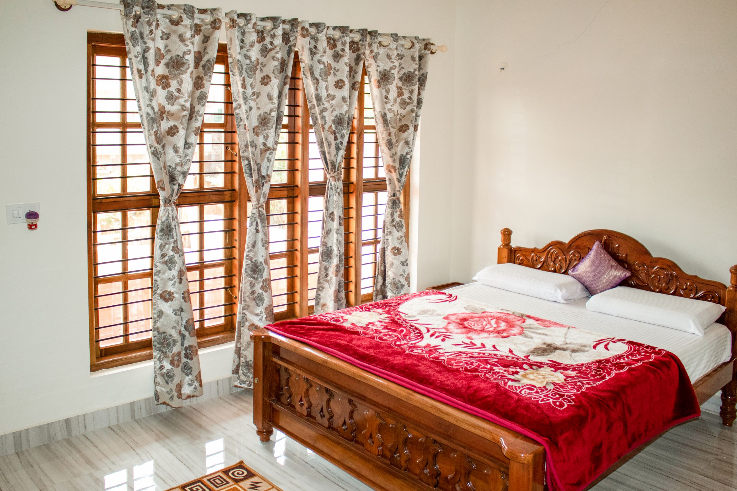 Raisina Homestay | Rooms & Chef 𝗕𝗢𝗢𝗞 Coorg Homestay