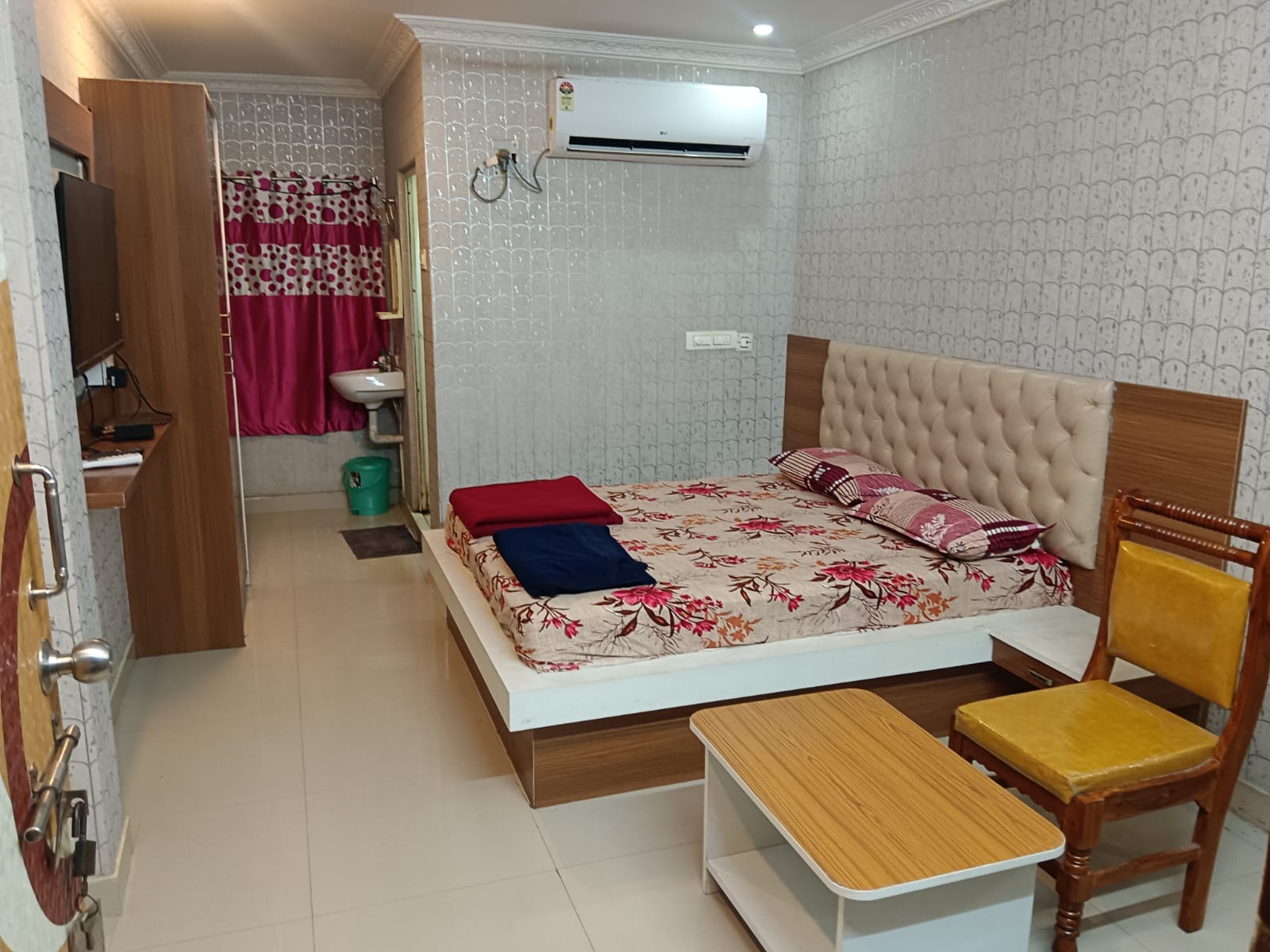 Hotel Sitara Piduguralla 60 kms from Guntur Piduguralla - Reviews ...