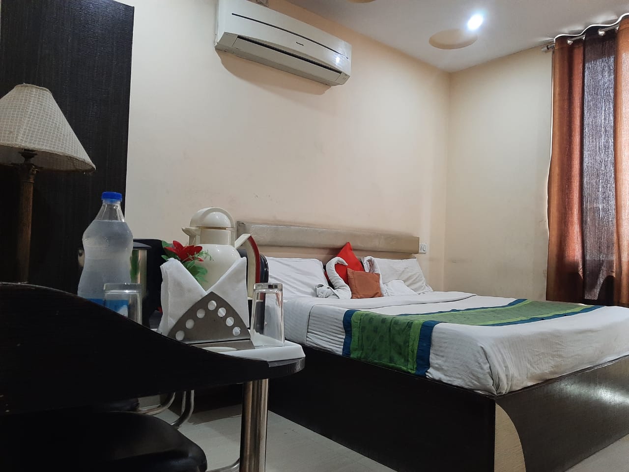 EERA HOTELS AND RESORT 𝗕𝗢𝗢𝗞 Chittorgarh Hotel