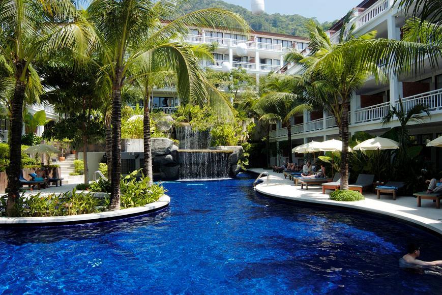 Sunset Beach Resort 𝗕𝗢𝗢𝗞 Phuket Hotel 𝘄𝗶𝘁𝗵 𝗙𝗥𝗘𝗘 𝗖𝗮𝗻𝗰𝗲𝗹𝗹𝗮𝘁𝗶𝗼𝗻