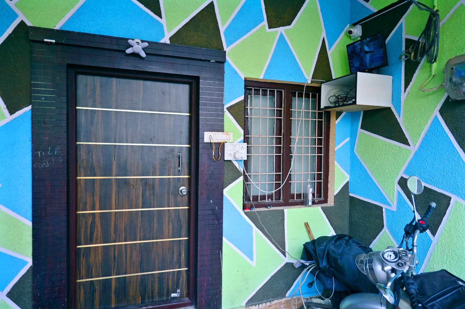 M K Sea View Guest House 𝗕𝗢𝗢𝗞 Visakhapatnam Homestay