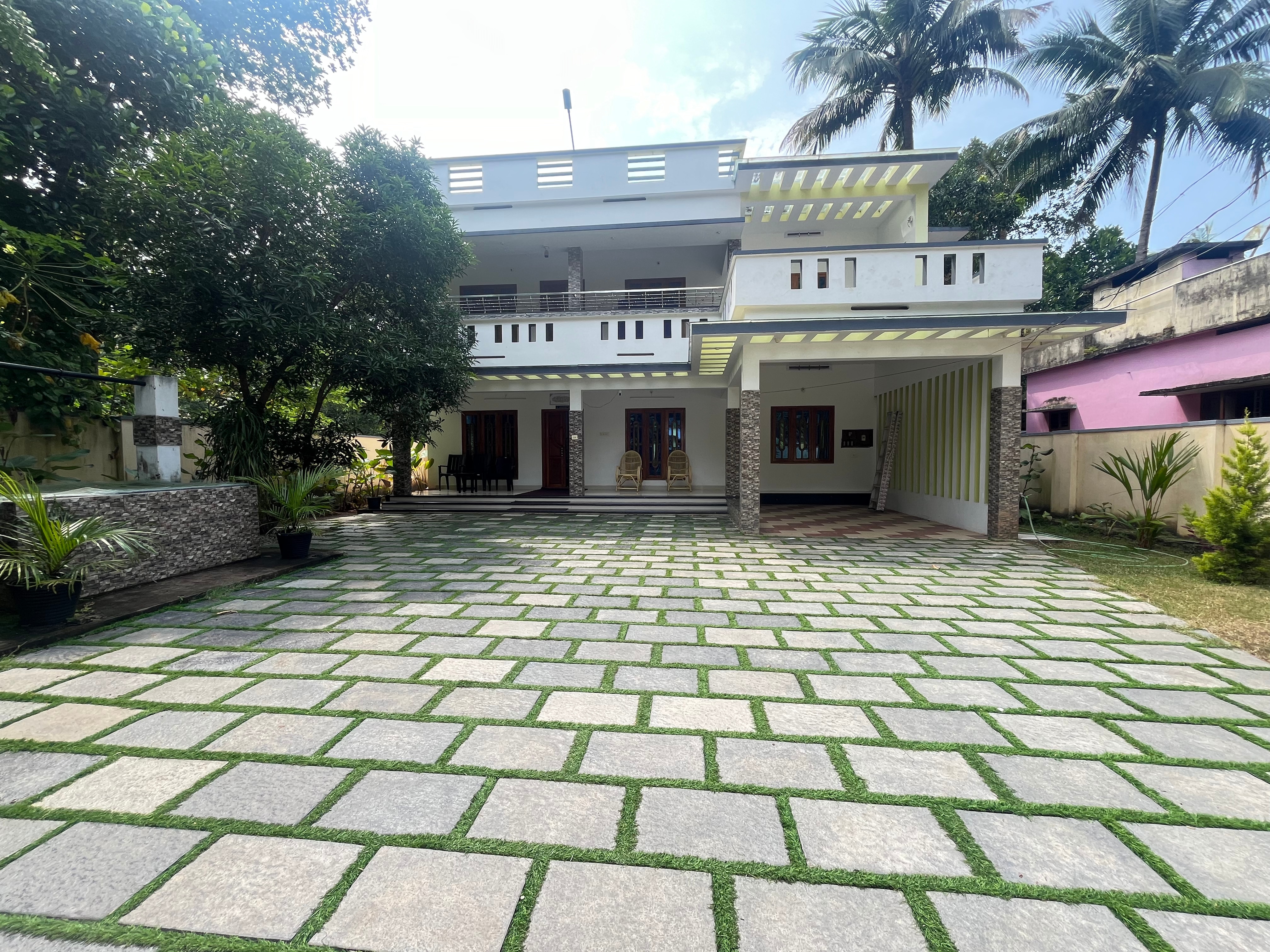 VAR - Sea Haus: AC 4BHK, 9 min walk to beach 𝗕𝗢𝗢𝗞 Varkala Homestay