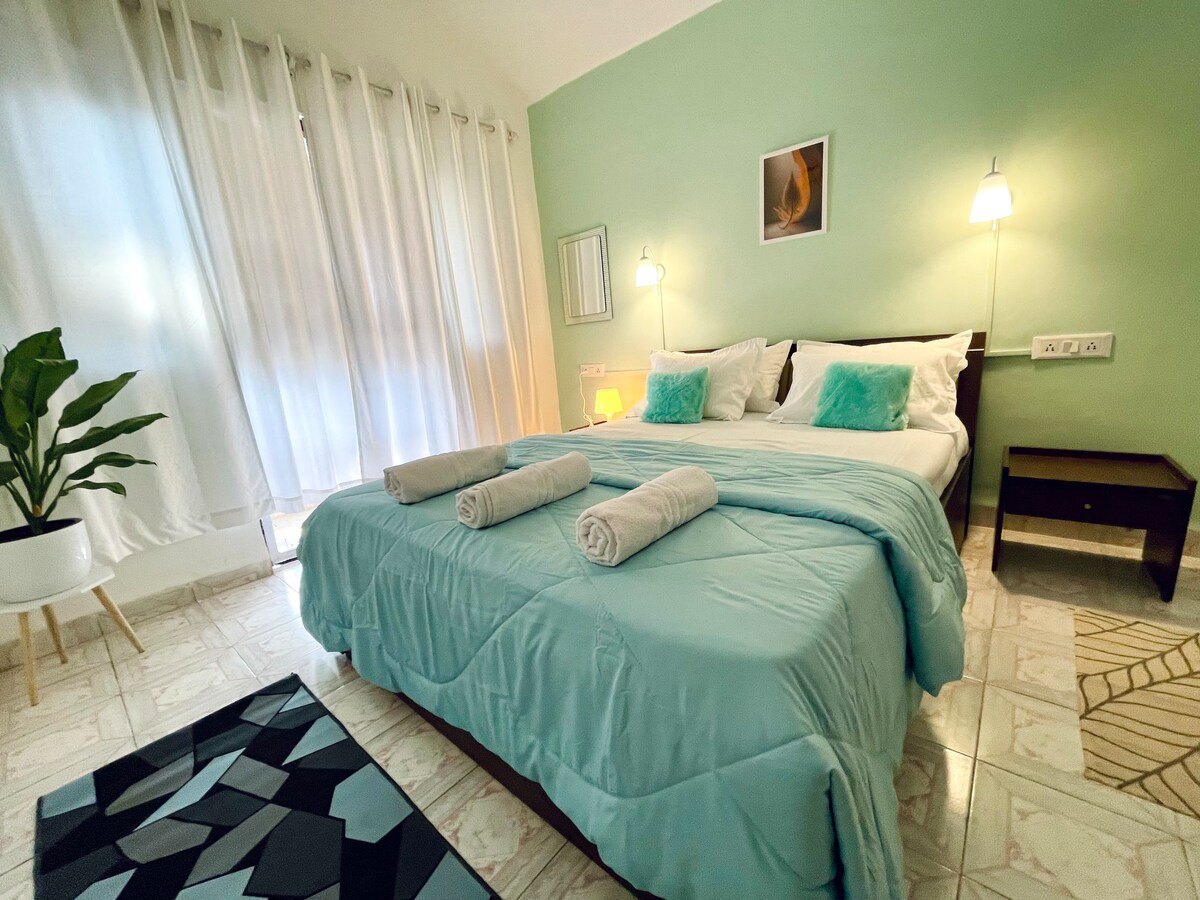 Seaglass Sanctuary 2bhk Row House| Pool 𝗕𝗢𝗢𝗞 Goa Villa