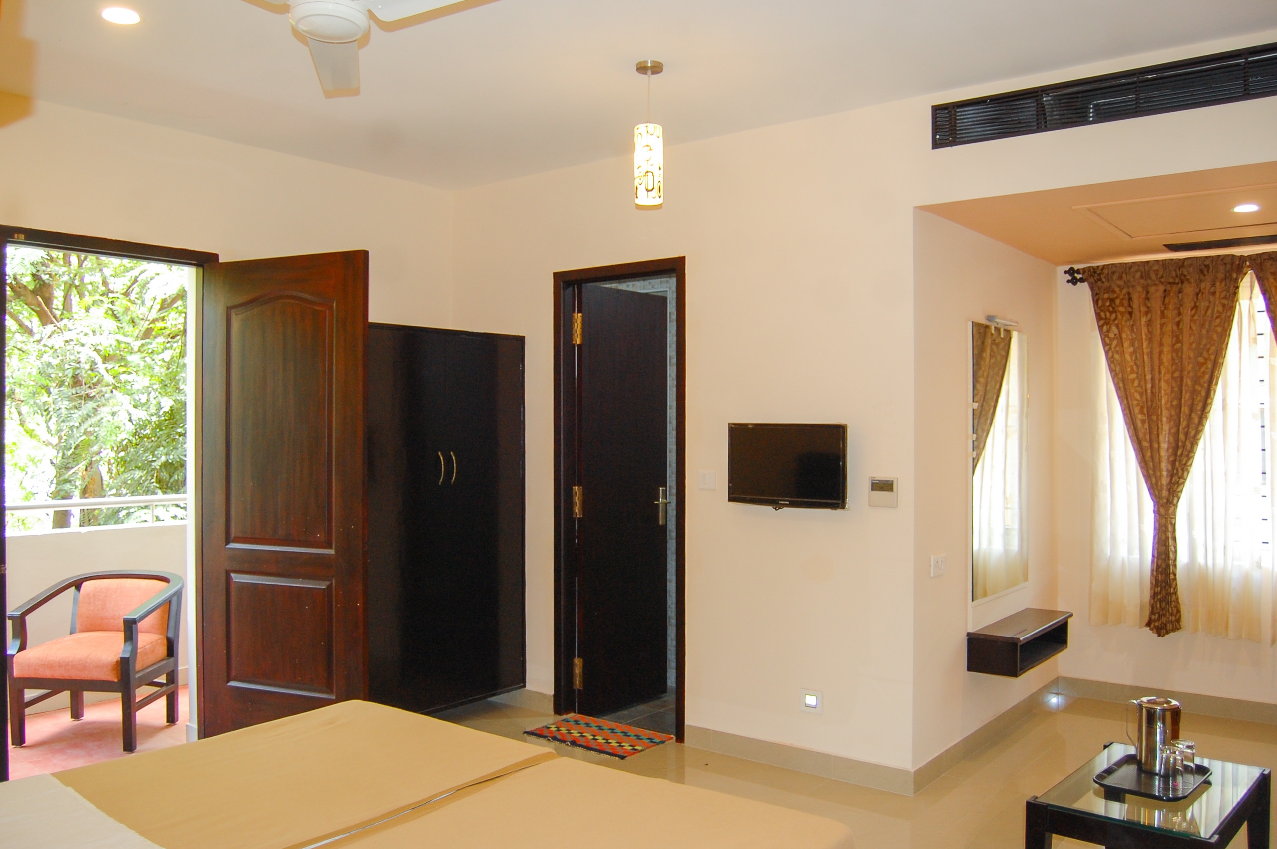 Philomena Hotel and Apartment 𝗕𝗢𝗢𝗞 Thanjavur Hotel