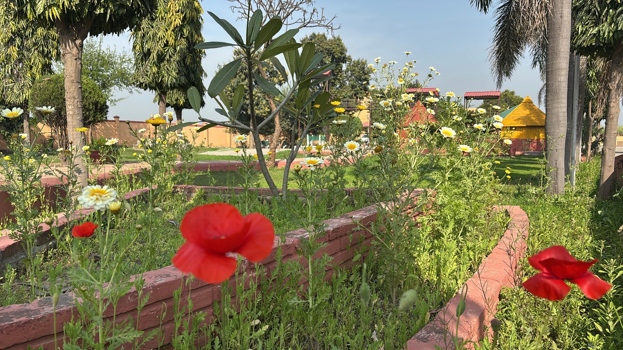 GardenView Hotel and Resort 𝗕𝗢𝗢𝗞 Kurukshetra Resort