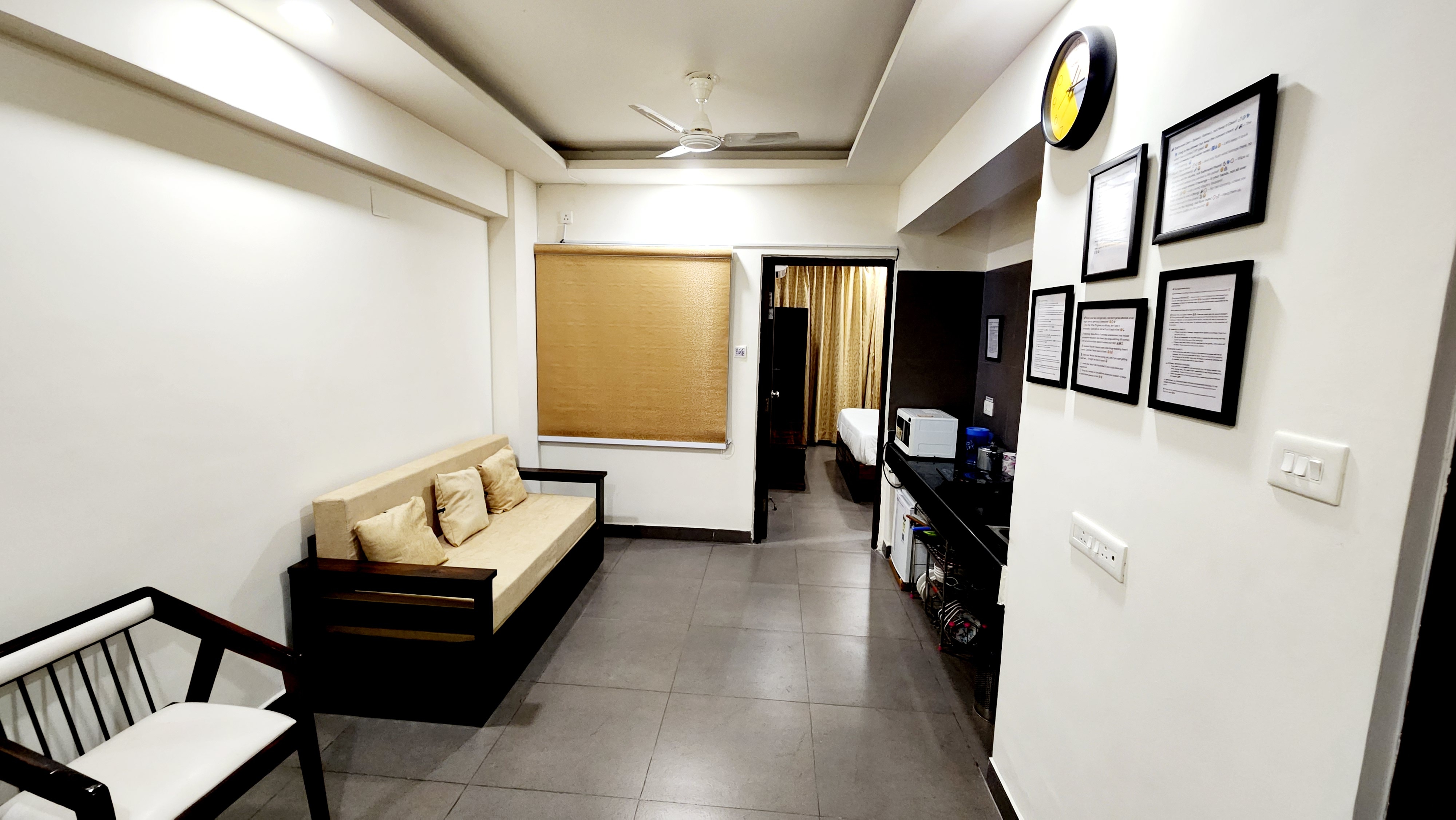 The Happy Hermit 𝗕𝗢𝗢𝗞 Puri Apartment
