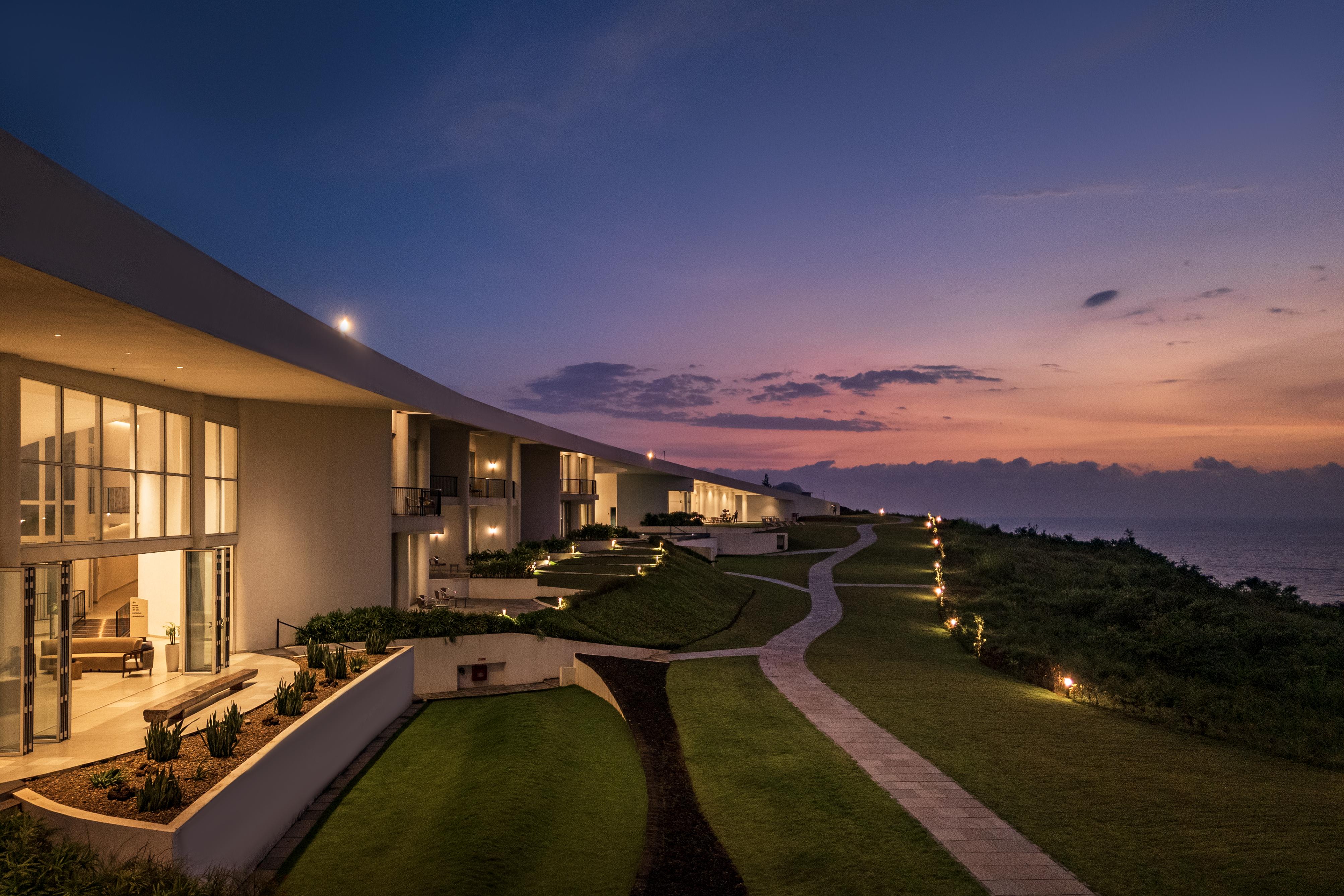 Araqila Beach Resort 𝗕𝗢𝗢𝗞 Vengurla Resort