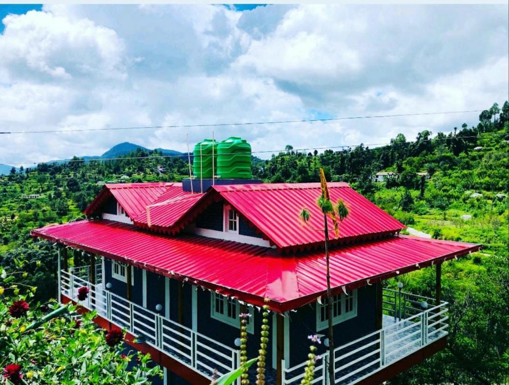 Rooms of Saanidhya Luxury Villa - Homestay in Mukteshwar