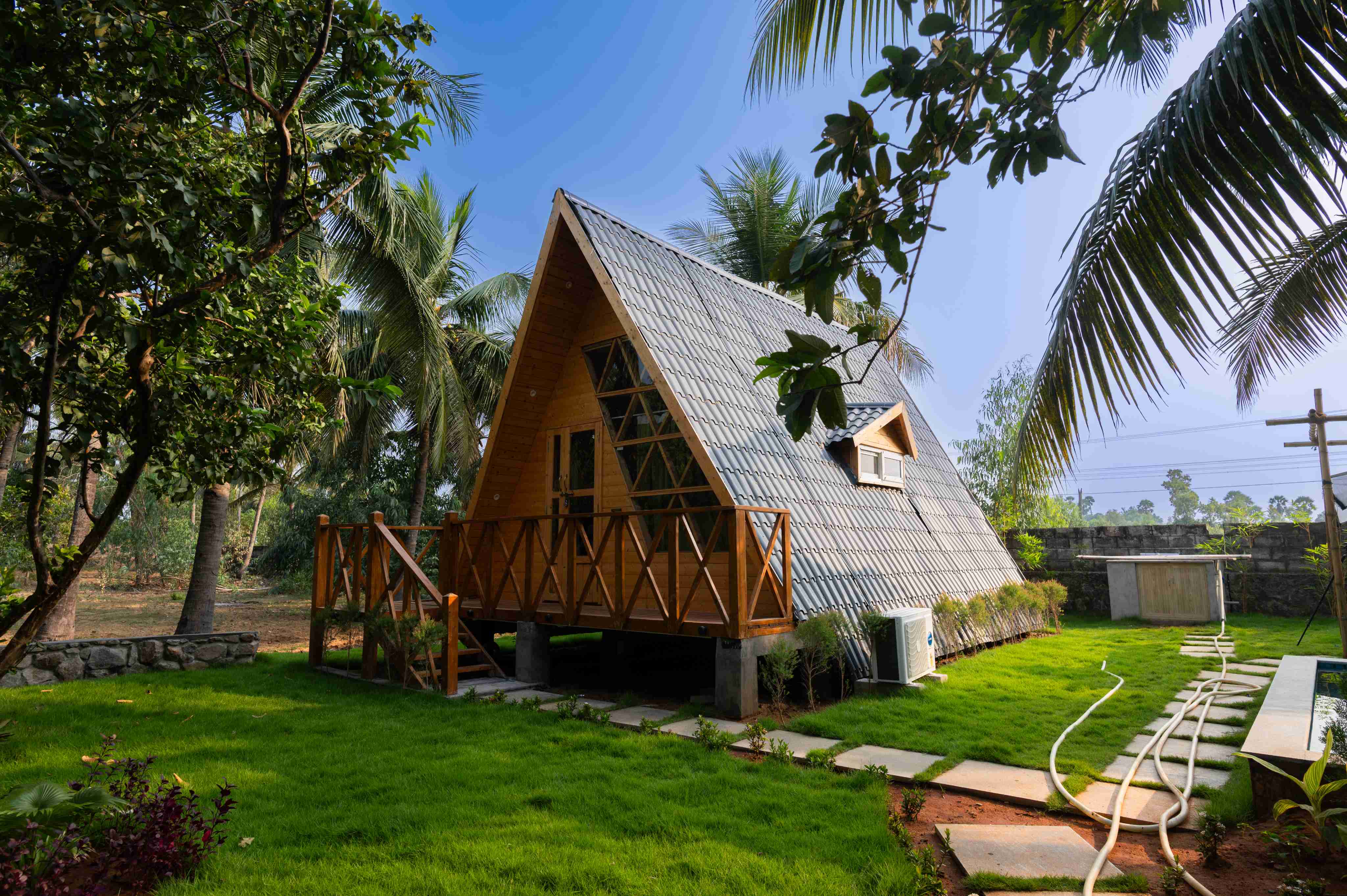 Adu's Farm - Wood House 𝗕𝗢𝗢𝗞 Mahabalipuram Farm House