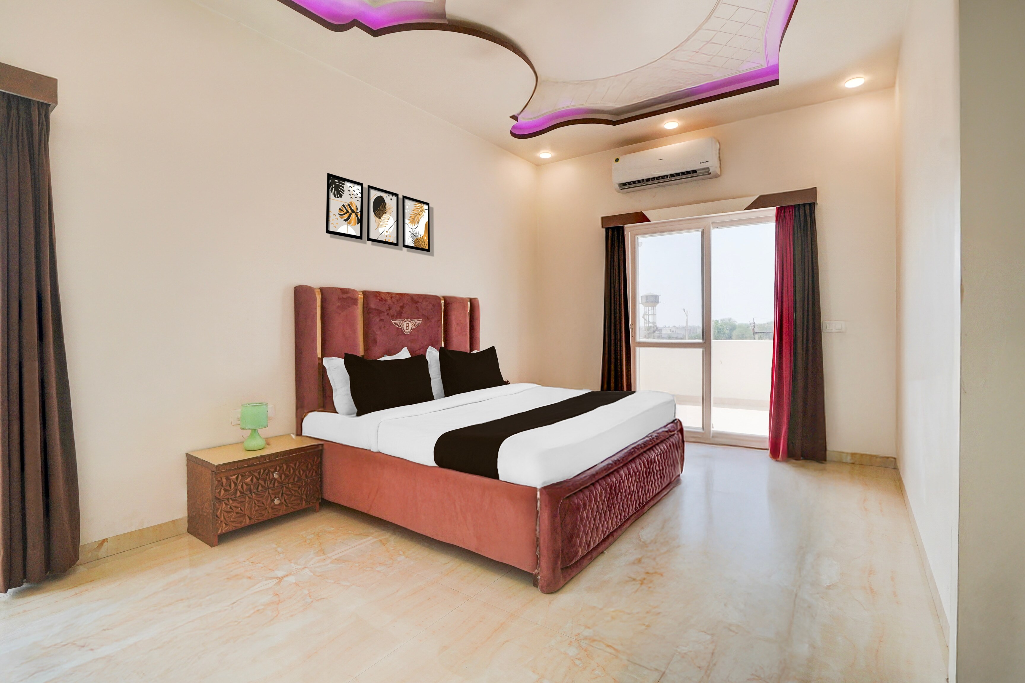 Amenities of Hotel O The Grand Farm