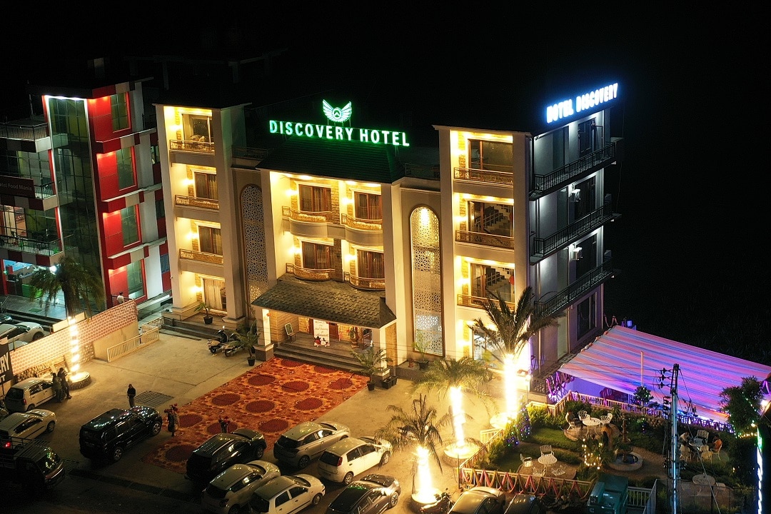 Rooms of Hotel Discovery and Restaurant - Mandi Hotel on Goibibo