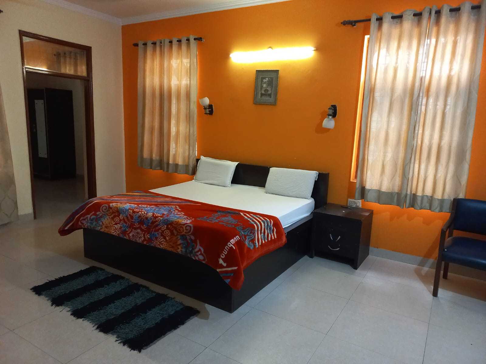 Hotel O Home Ashok Raj Hotel 𝗕𝗢𝗢𝗞 Noida Hotel