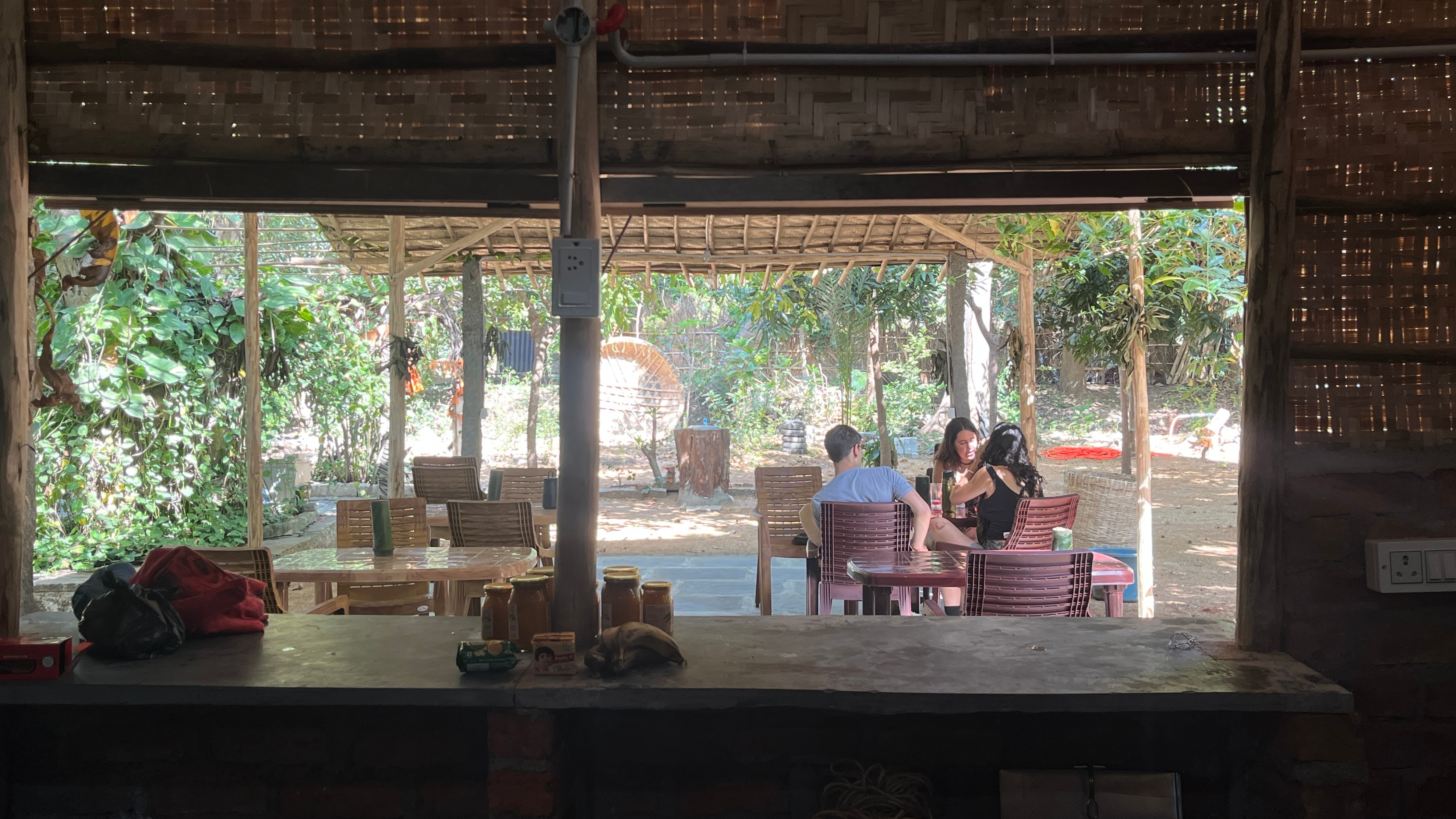 Vanar Climbs Hampi 𝗕𝗢𝗢𝗞 Hampi Homestay