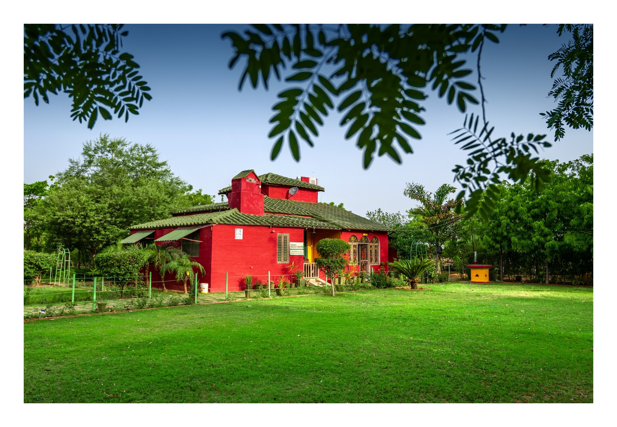 An Authentic Village Farm 𝗕𝗢𝗢𝗞 Orchha Farm House