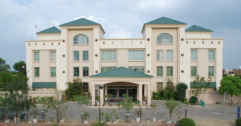 Midtown Grand Hotel Hisar - Reviews, Photos & Offer