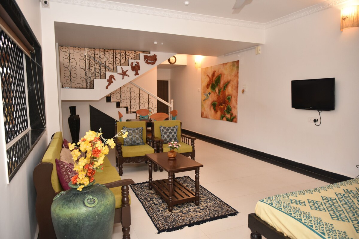 Casa Renosa - 3bhk Row-villa in Sangolda (3 floor) 𝗕𝗢𝗢𝗞 Goa Villa
