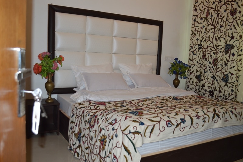 Hotel Badyari Resort 𝗕𝗢𝗢𝗞 Srinagar Hotel