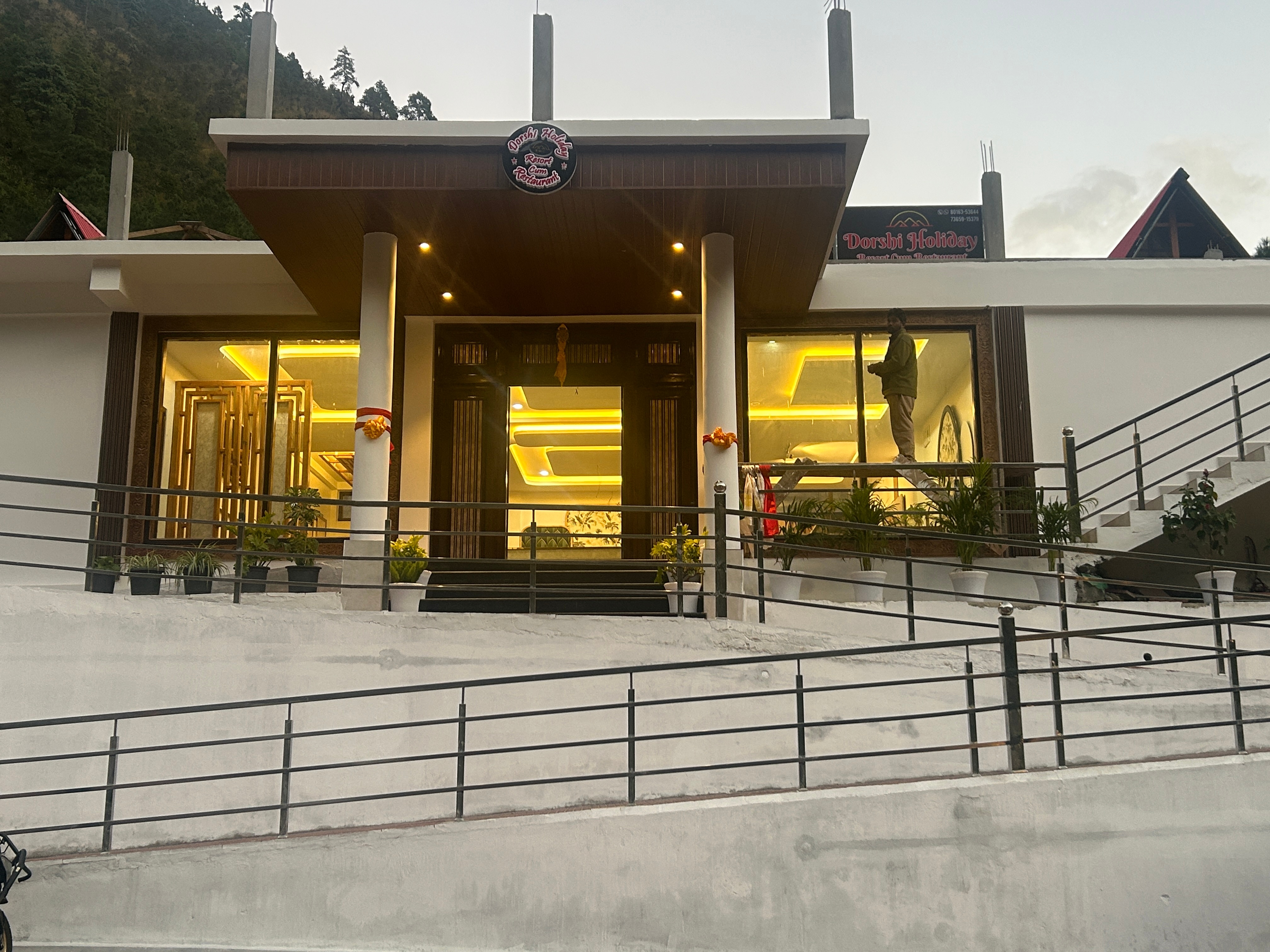 Dorshi Holiday Resort 𝗕𝗢𝗢𝗞 Bomdila Homestay