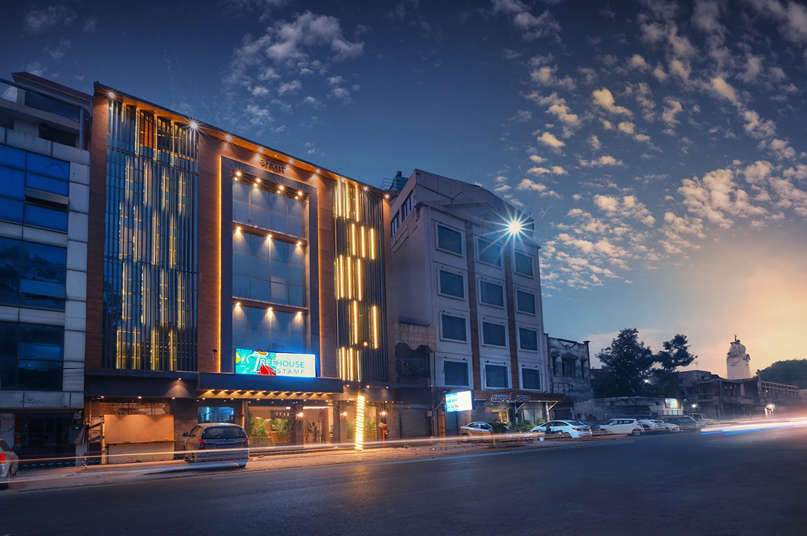 Nest by TreeHouse Stamp 𝗕𝗢𝗢𝗞 Amritsar Hotel