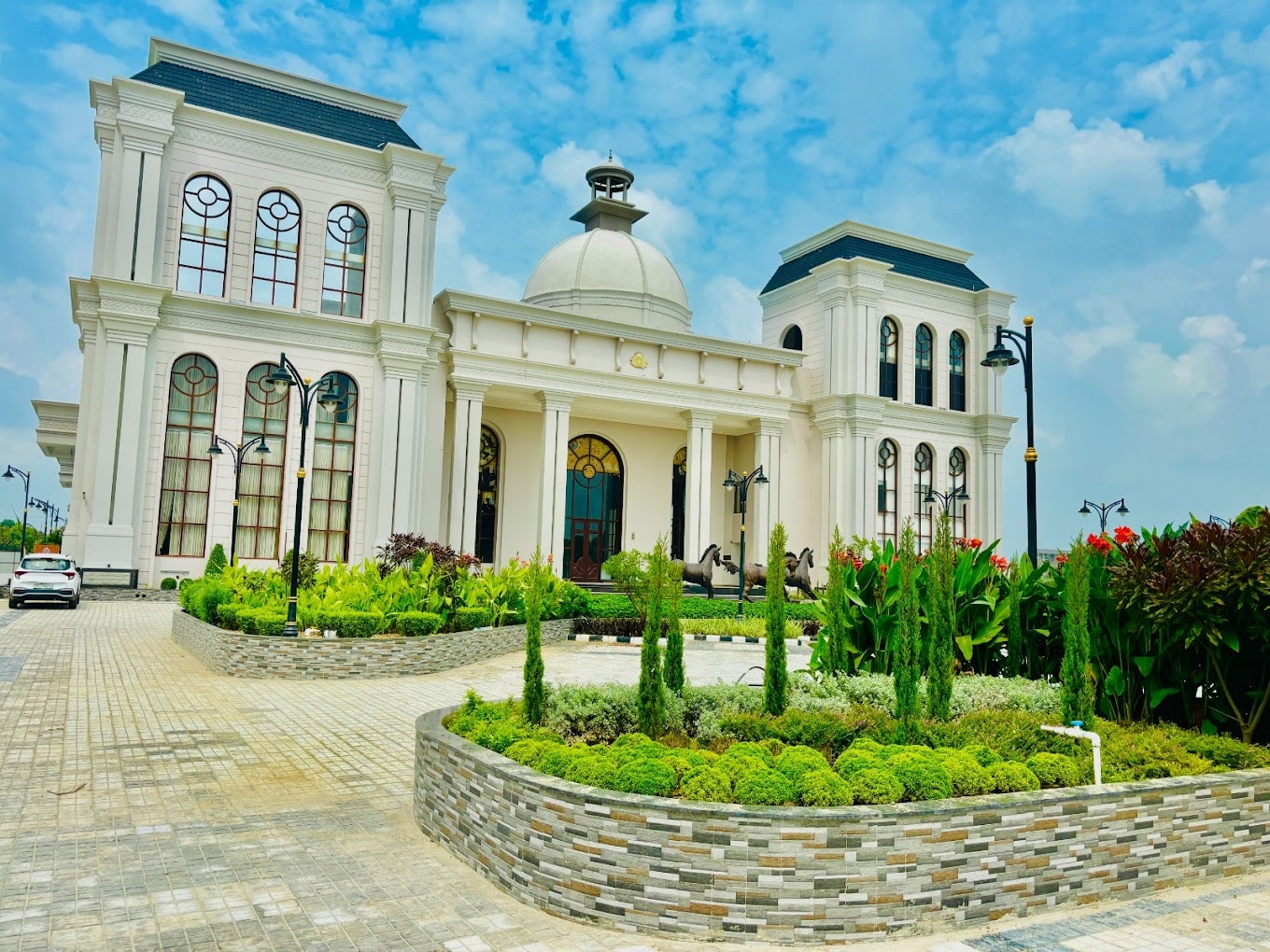 Hotel Sukh Farm 5-minute drive to Banasar Bagh 𝗕𝗢𝗢𝗞 Sangrur Hotel