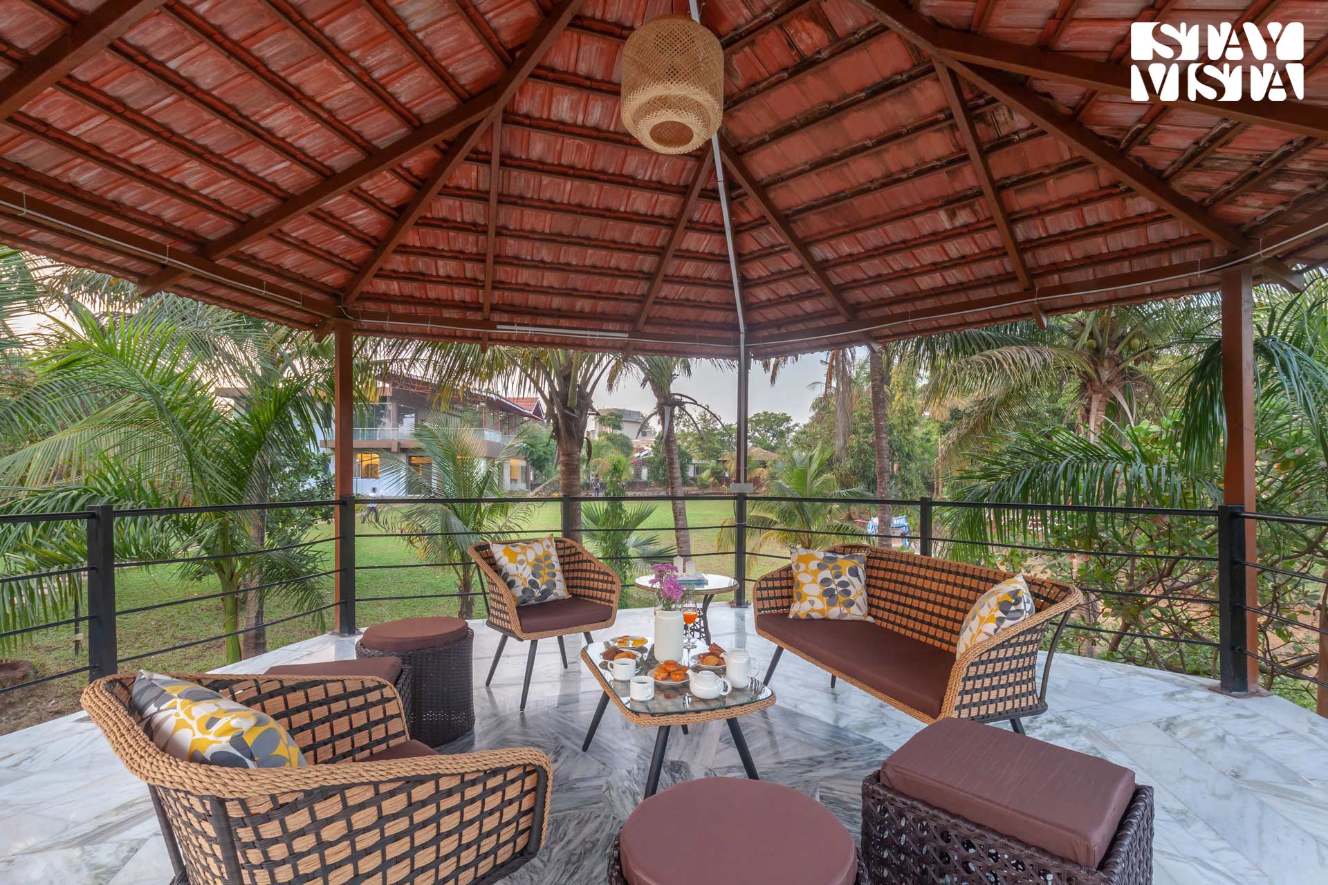 StayVista at Firefly Mountain Retreat 𝗕𝗢𝗢𝗞 Pali, Maharashtra Villa