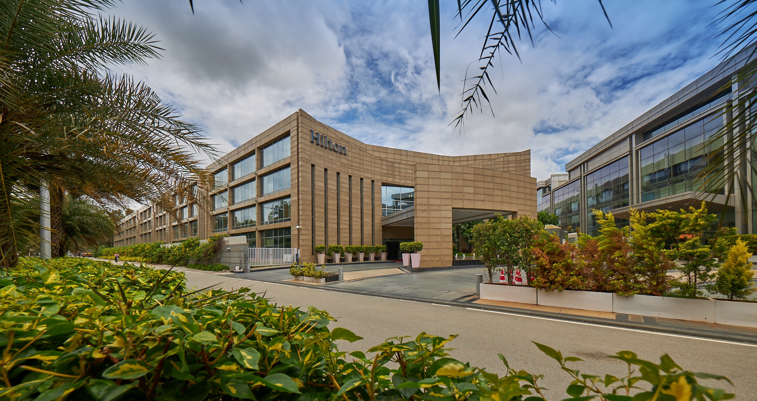 Hilton Bangalore Embassy GolfLinks Hotel Bangalore - Reviews, Photos ...