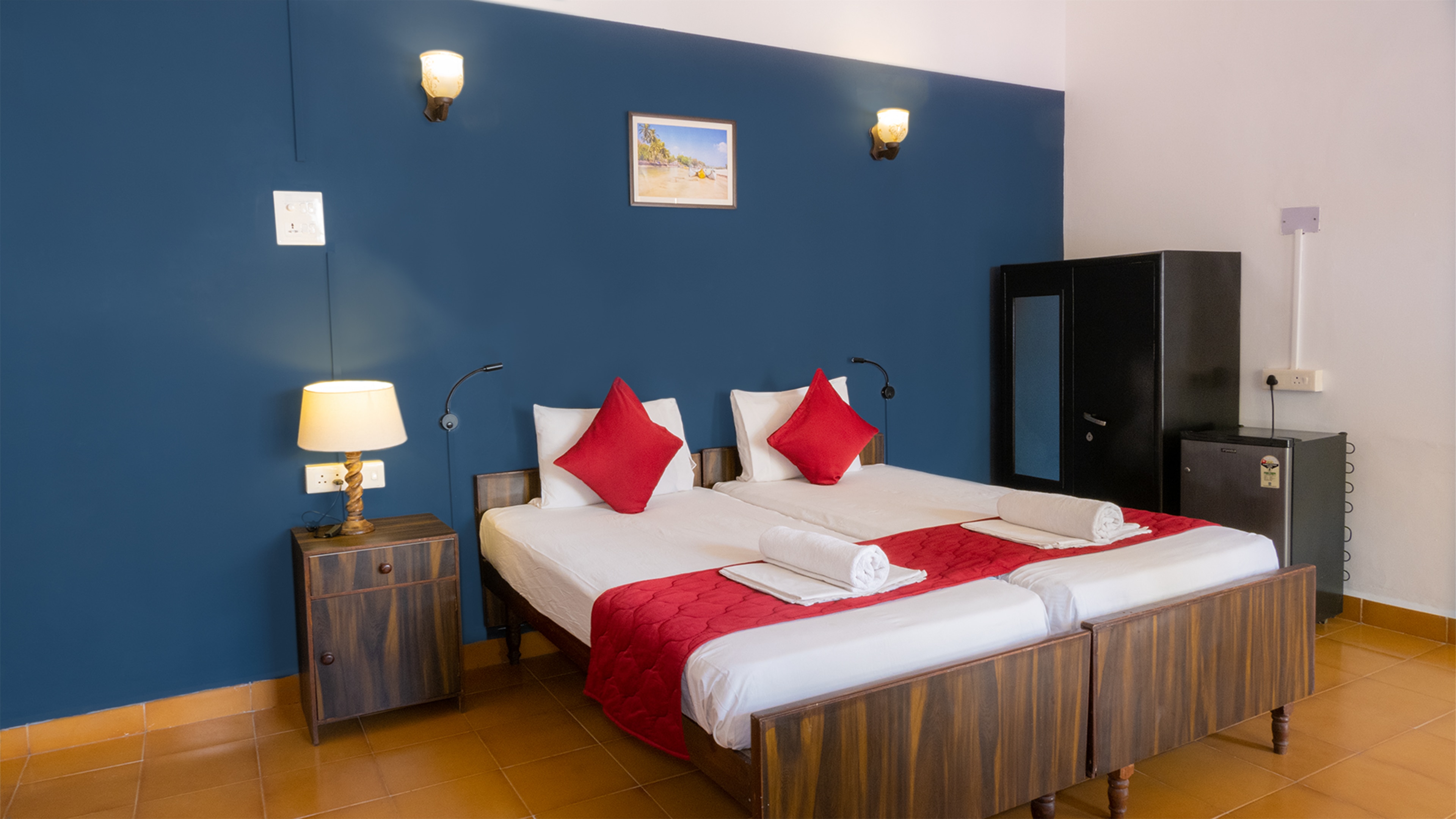 Shelter Guest House - Spacious AC Rooms with Wifi 𝗕𝗢𝗢𝗞 Goa Homestay