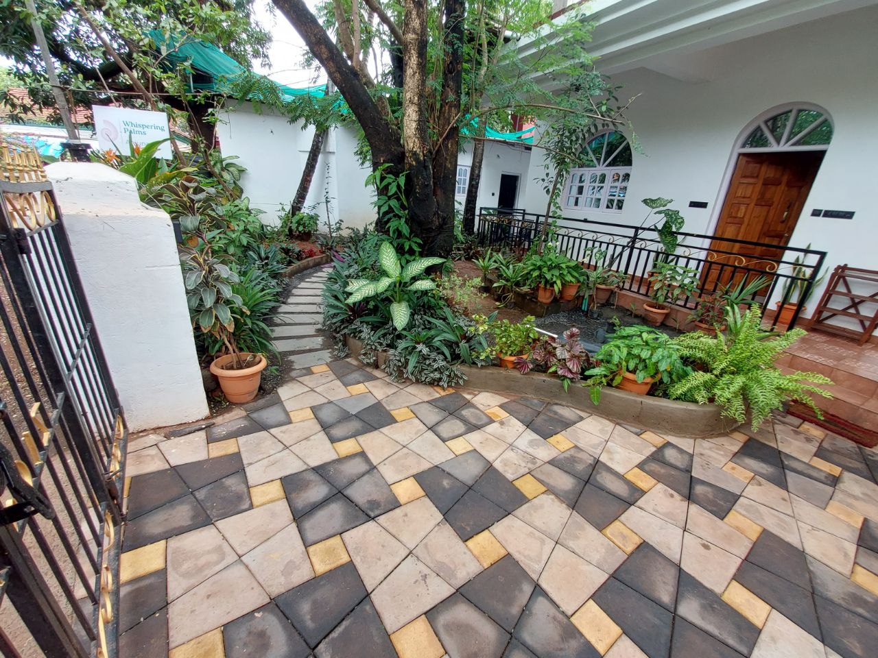 Whispering Palms A House in Anjuna Goa 𝗕𝗢𝗢𝗞 Goa Cottage