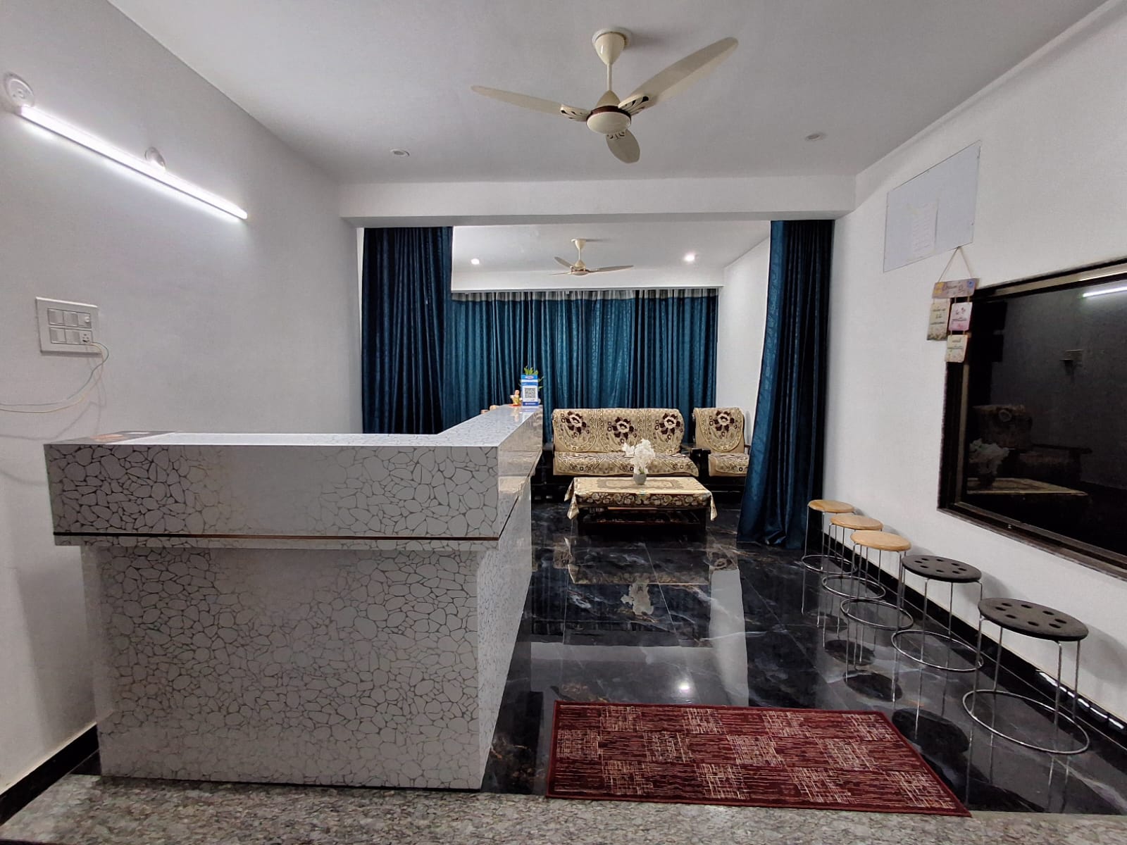 Rooms of AVR Motel - Guest House in Varanasi