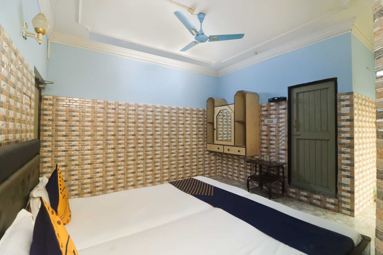 Hotel O Maitry 𝗕𝗢𝗢𝗞 Cuttack Hotel