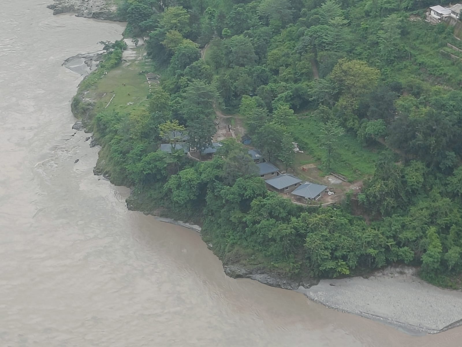 Riviera Van Villas 𝗕𝗢𝗢𝗞 Rishikesh Cottage