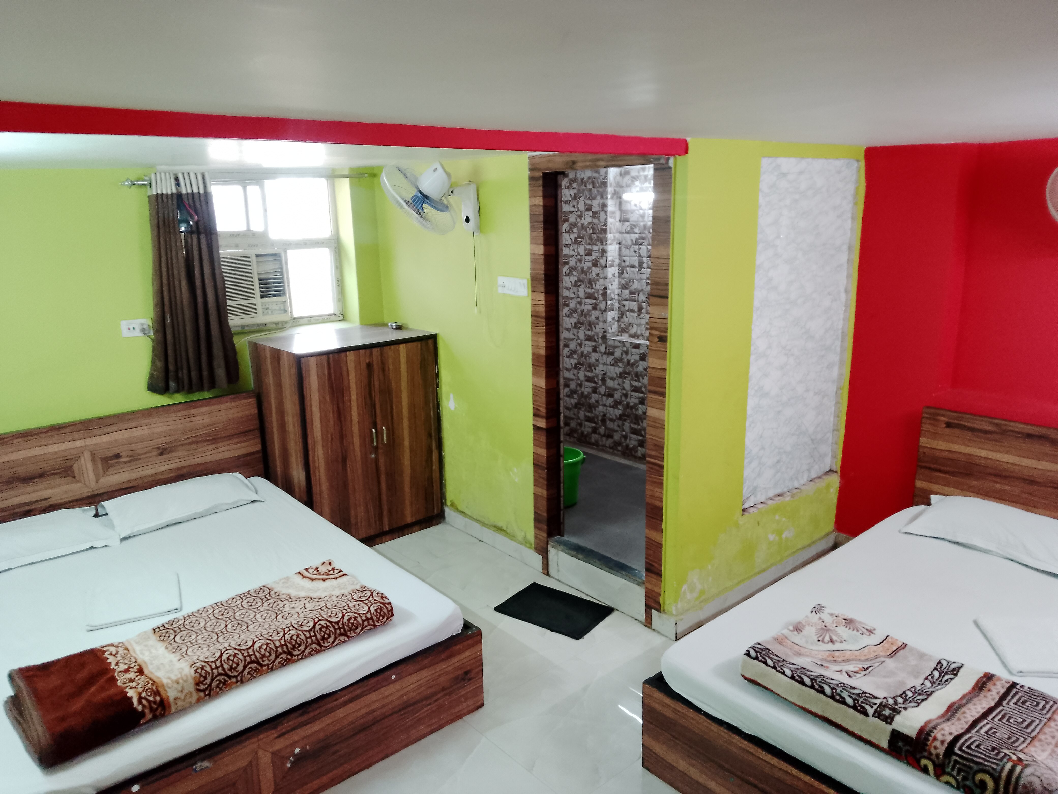 RAJ GUEST HOUSE Kolkata 𝗕𝗢𝗢𝗞 Kolkata Homestay