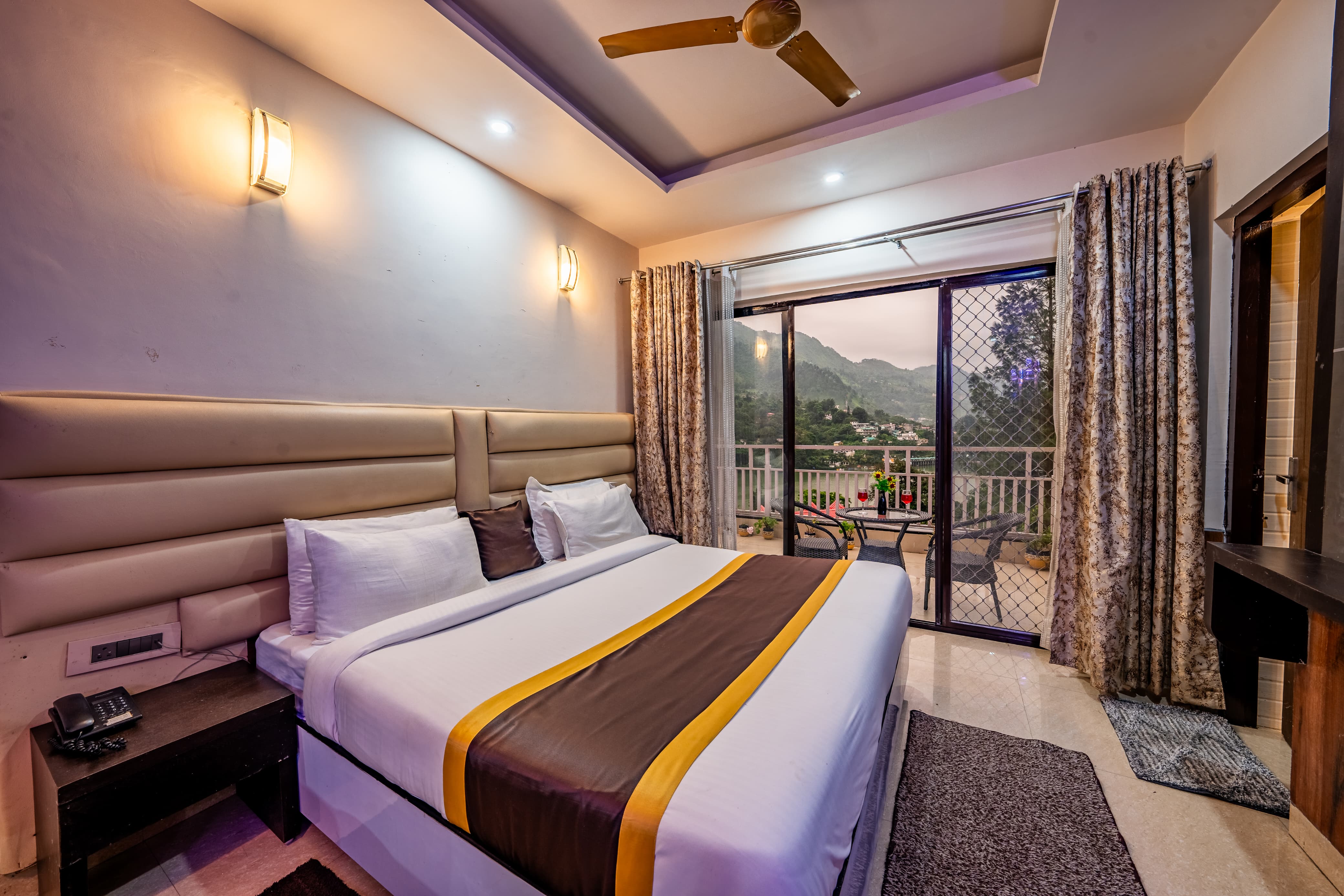 Moonlight Stays - Bhimtal Lake View 𝗕𝗢𝗢𝗞 Bhimtal Homestay
