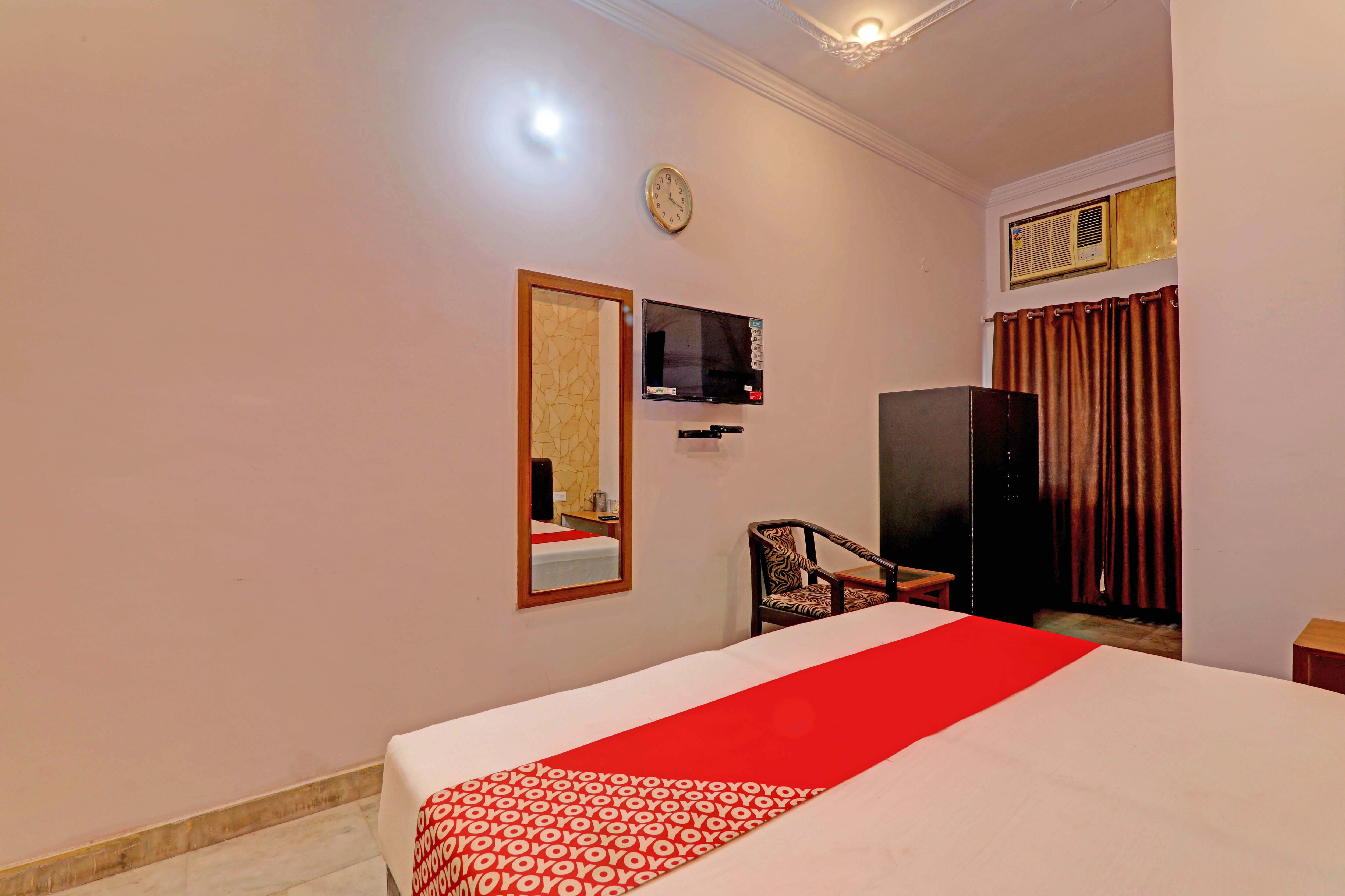 Amenities of OYO 817378 Hotel Anant