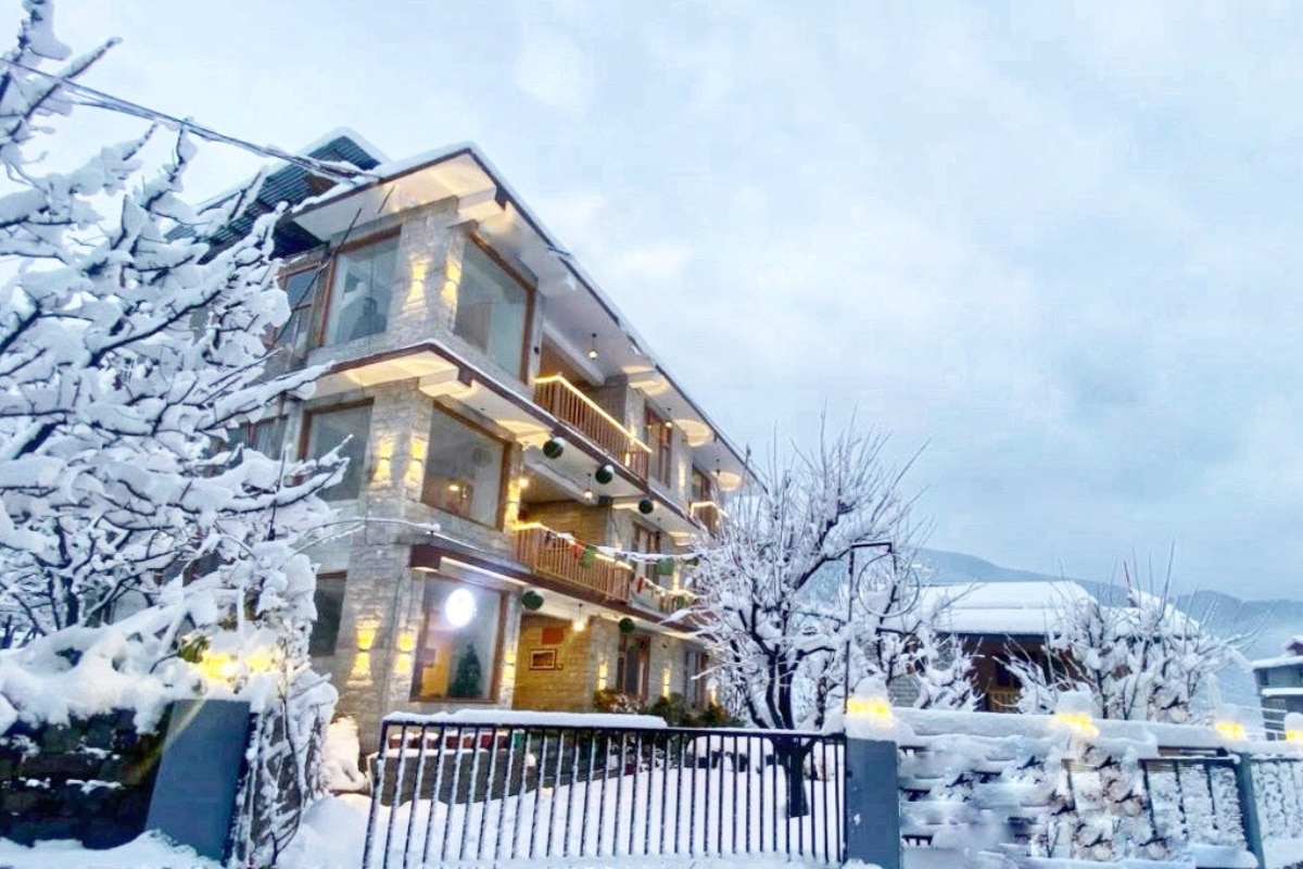 Olive Grand View 𝗕𝗢𝗢𝗞 Manali Cottage