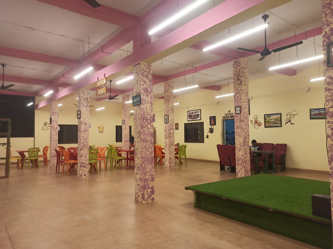 Hotel Swami And Lodging 𝗕𝗢𝗢𝗞 Chiplun Hotel