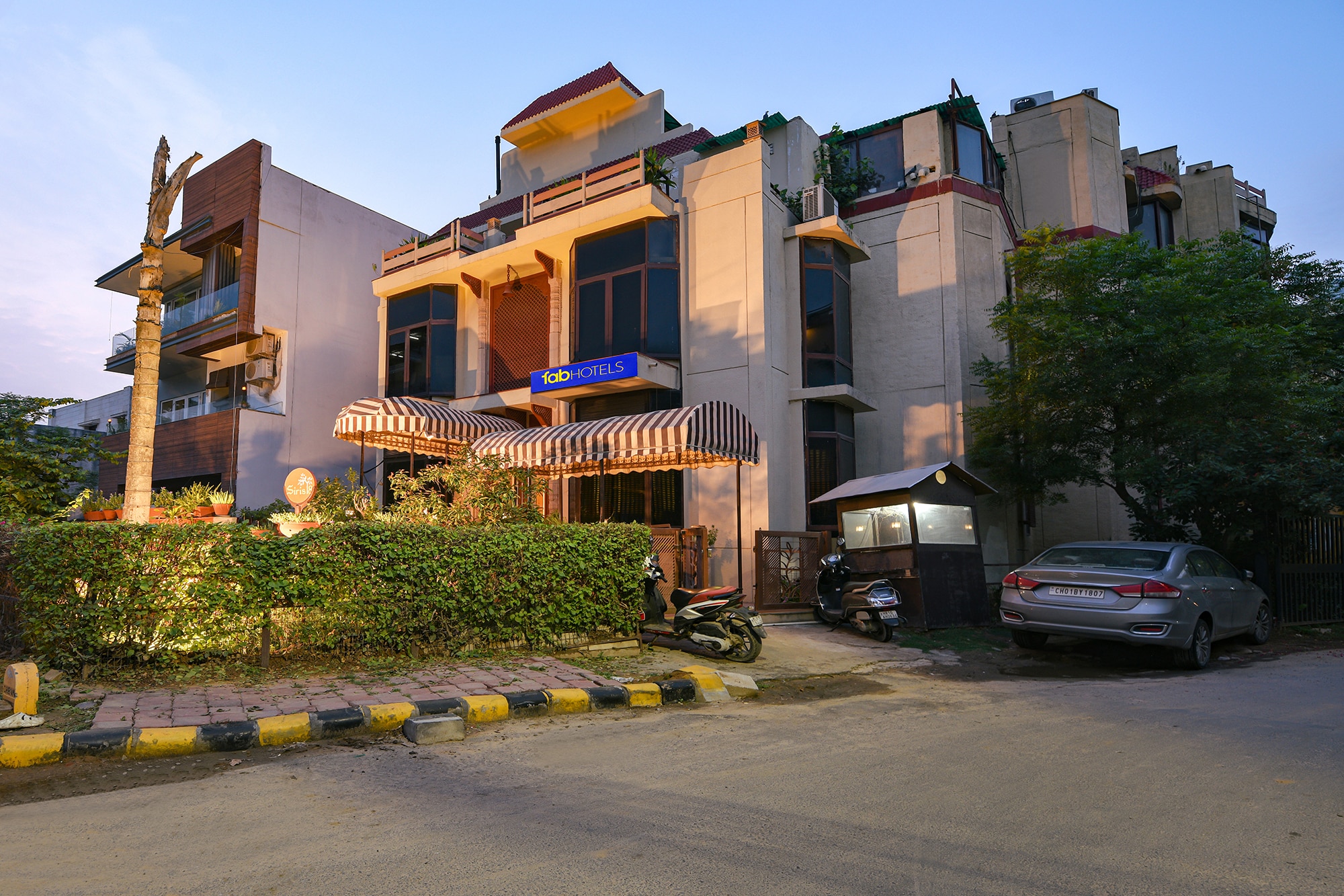 Rooms of FabHotel Siris 18 - Aravali Biodiversity Park - Hotel in Gurgaon