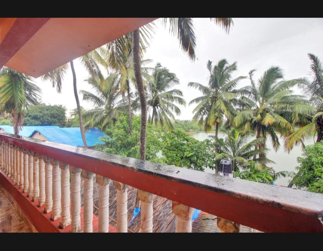 Rooms of Ferns Guest House Near Fat Fish Baga - Apart-hotel in Goa