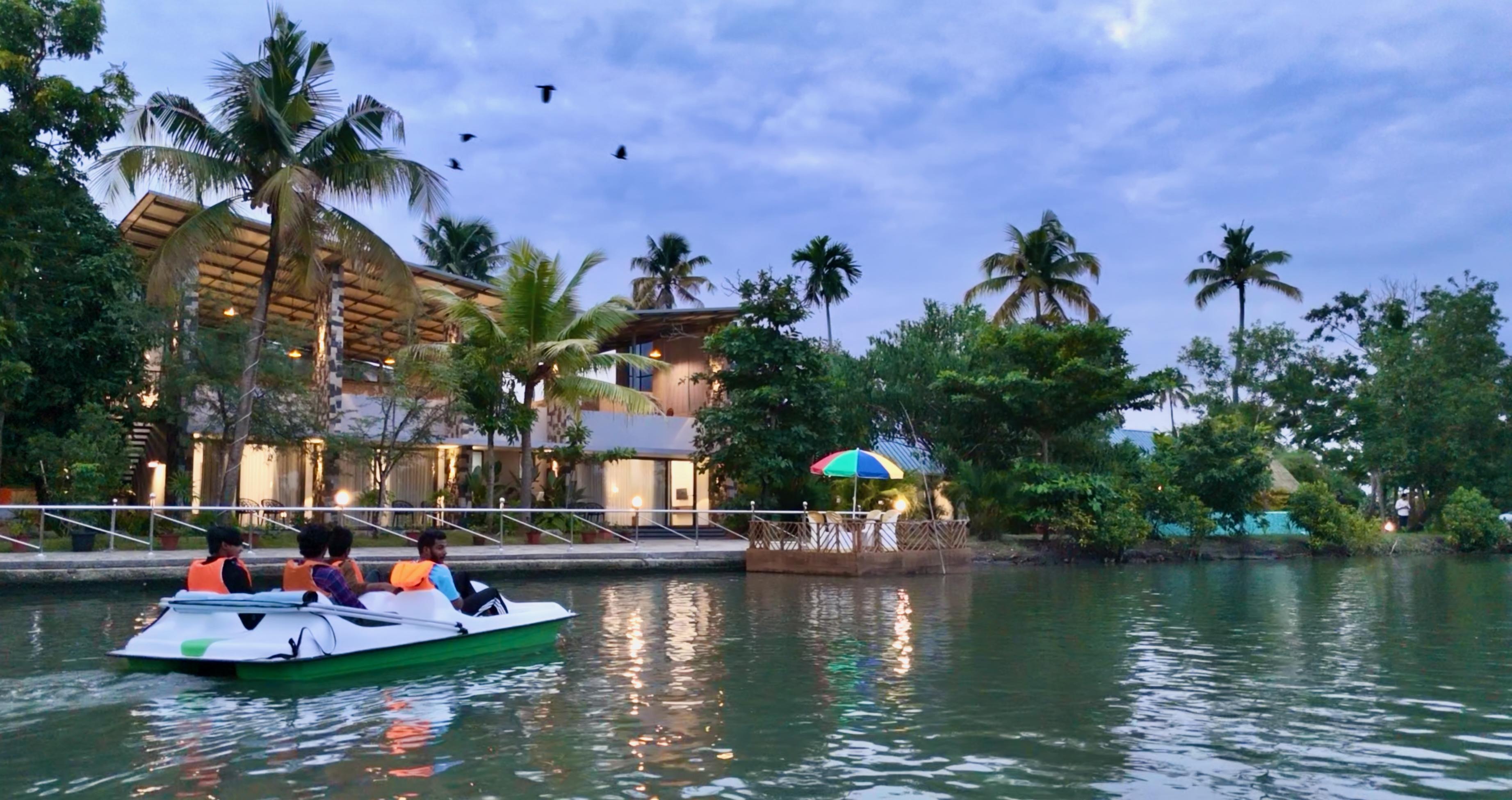 Brackish Kayal Resort 𝗕𝗢𝗢𝗞 Cochin Cottage