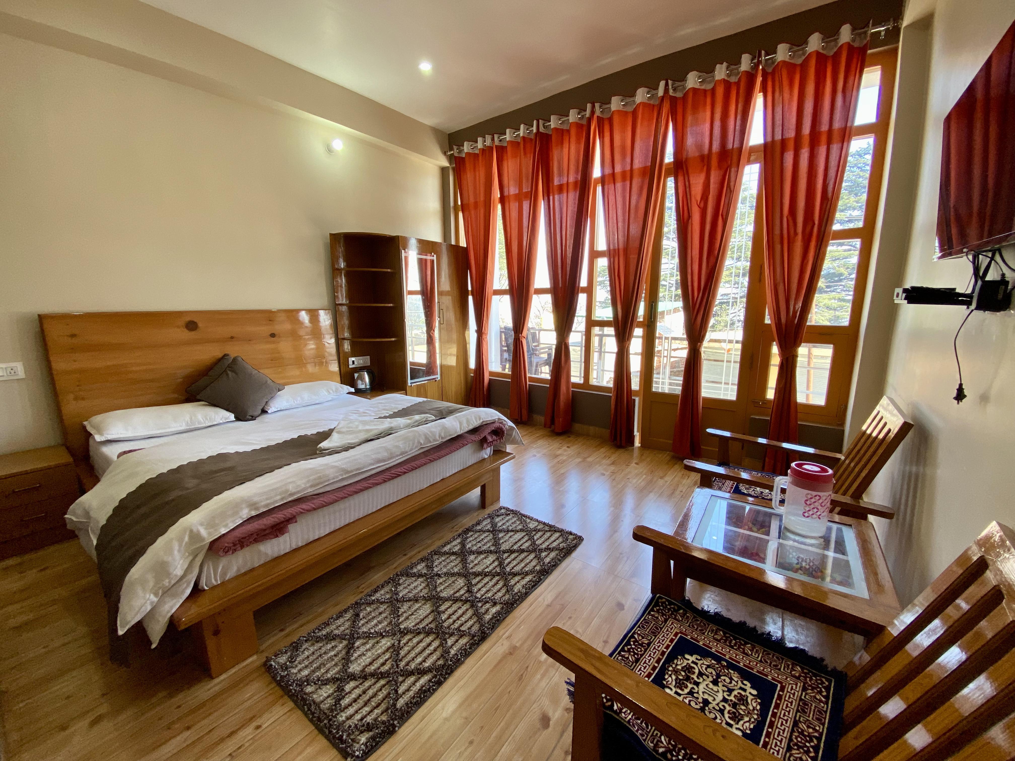 Hotel Mansarovar Inn 𝗕𝗢𝗢𝗞 Munsiyari Hotel