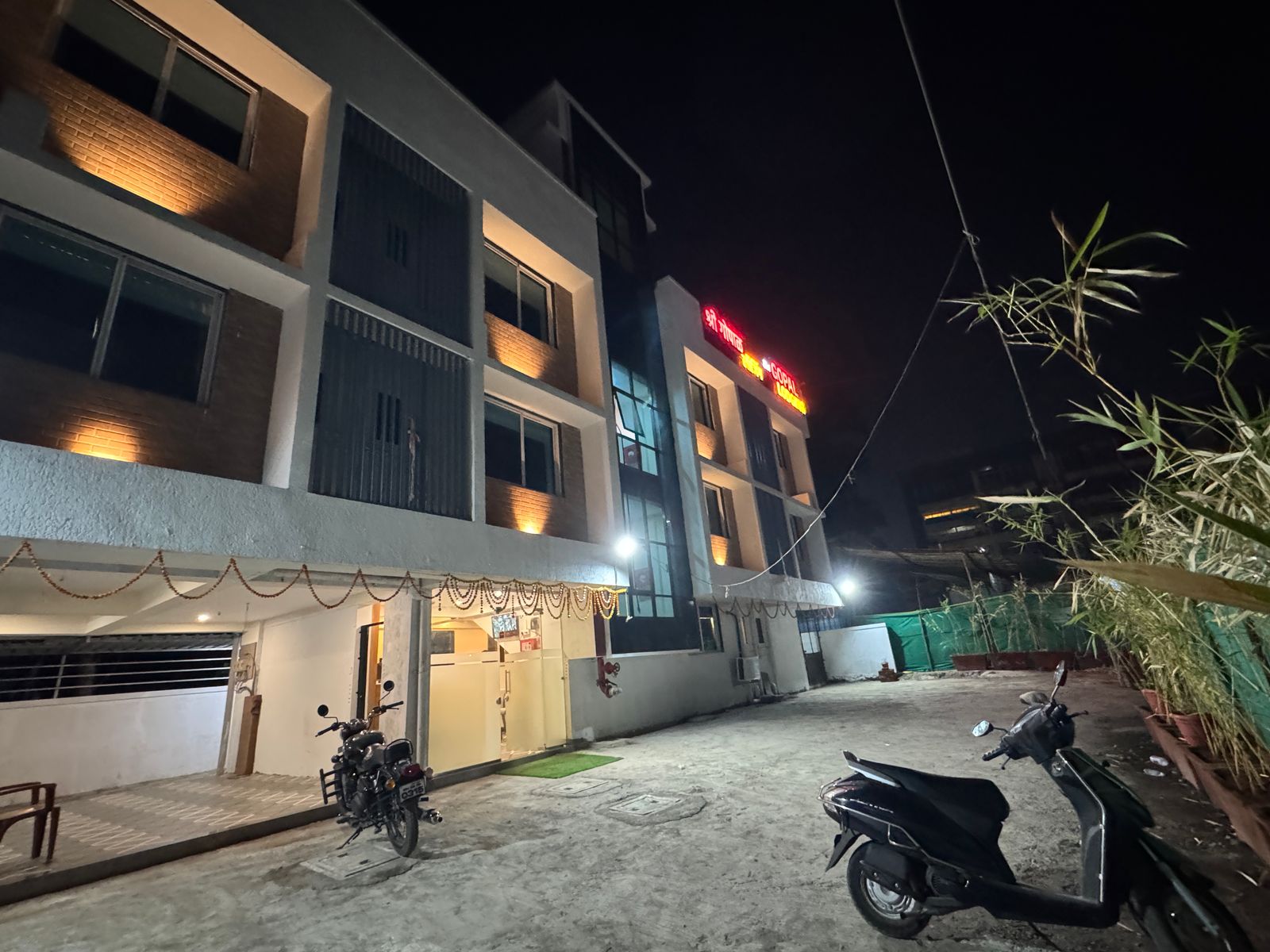 Hotel Gopal Residency 𝗕𝗢𝗢𝗞 Dombivali Hotel