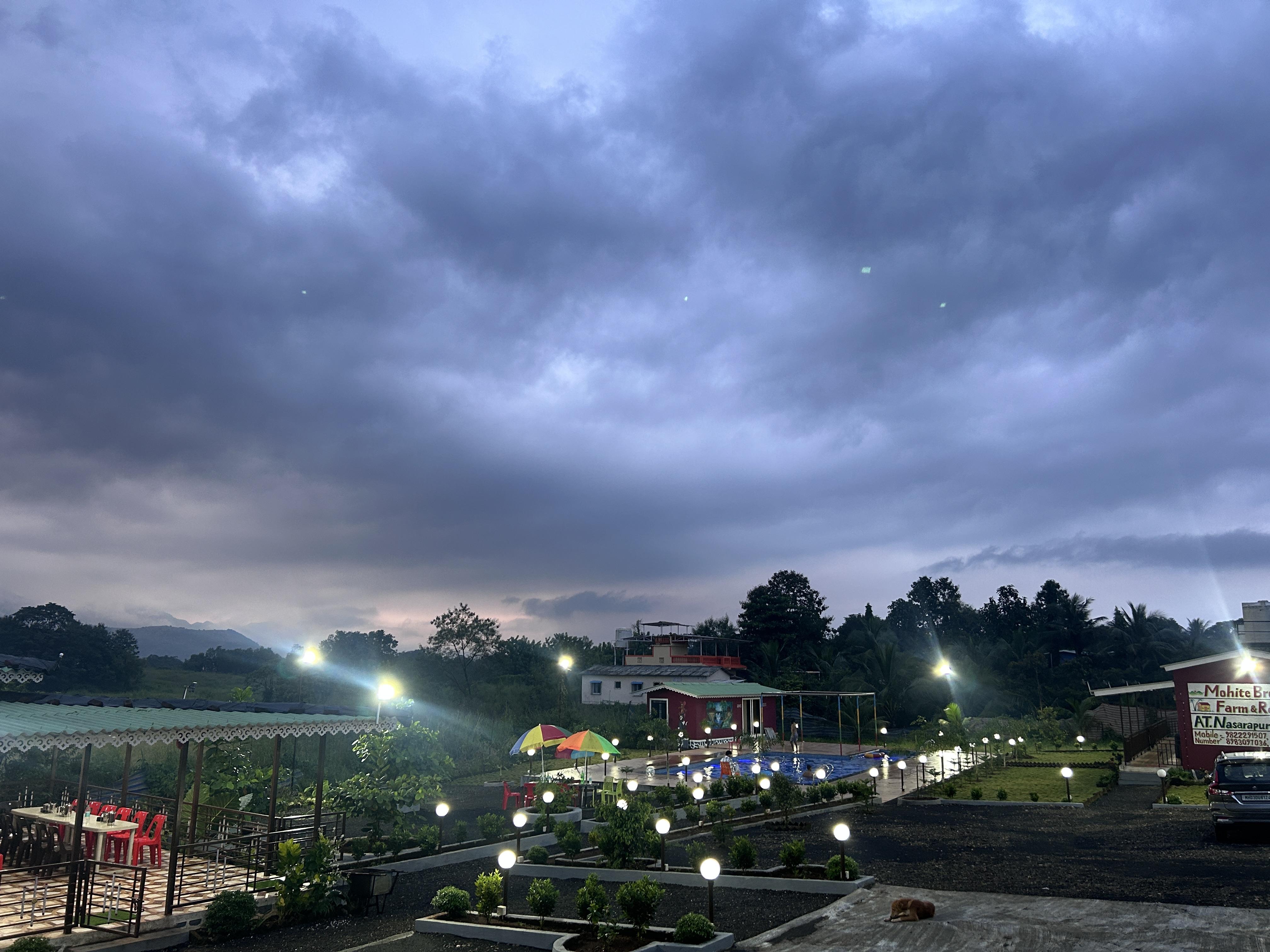 Mohite Brothers Farm & Resort 𝗕𝗢𝗢𝗞 Karjat Cottage