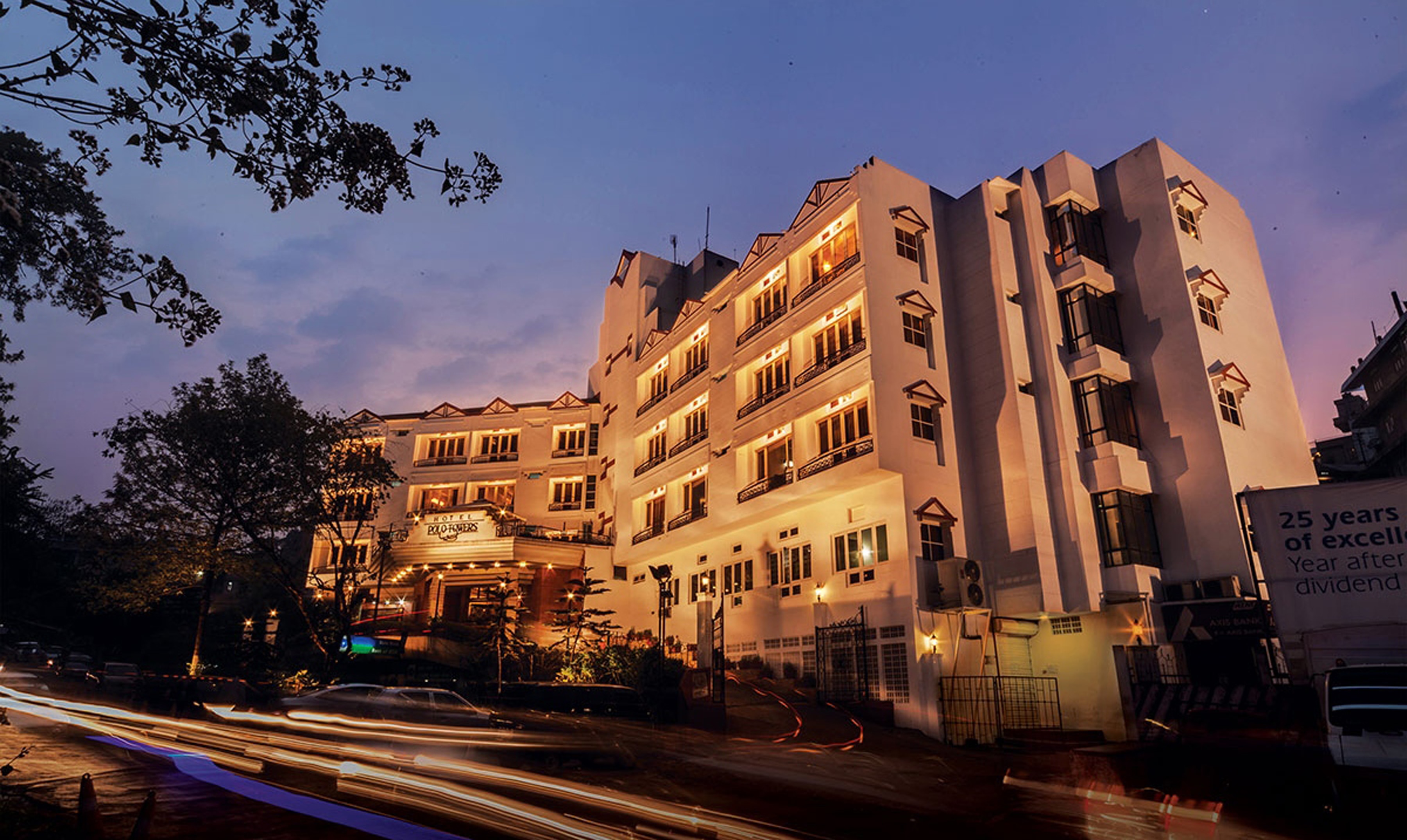 Hotel Polo Towers 𝗕𝗢𝗢𝗞 Shillong Hotel