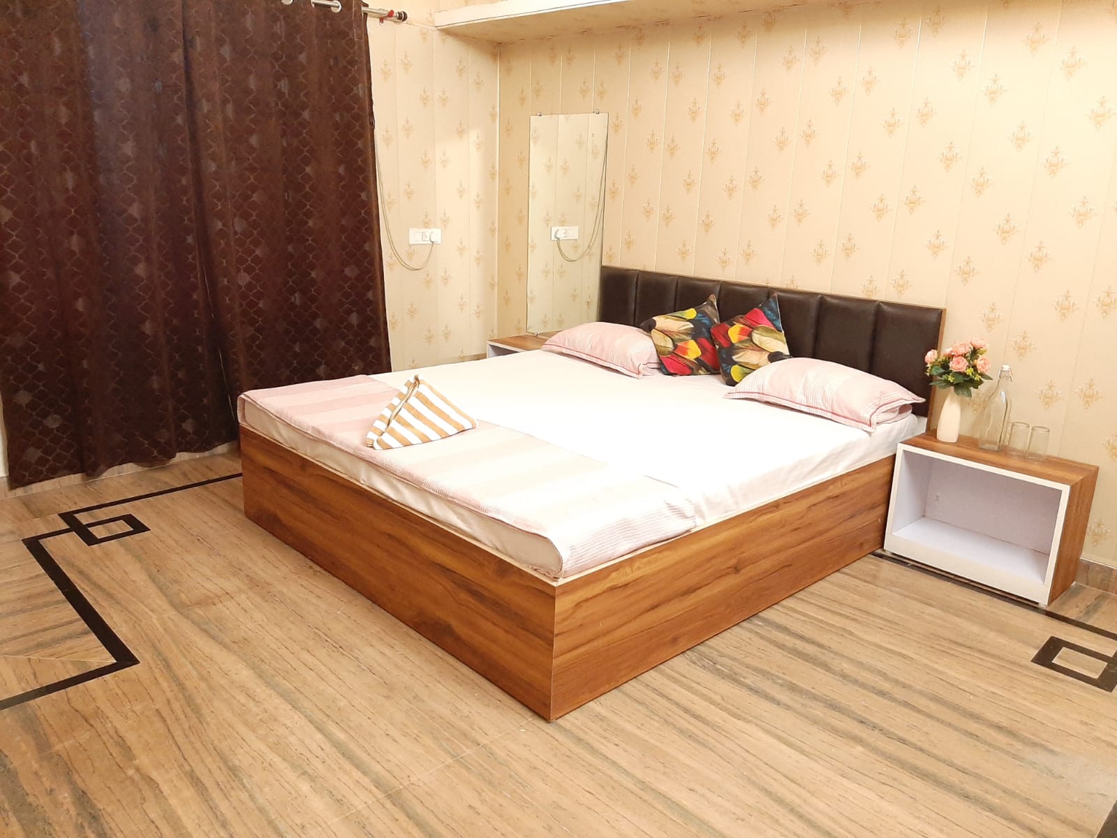 PAARIJAAT Homestay 𝗕𝗢𝗢𝗞 Ayodhya Homestay