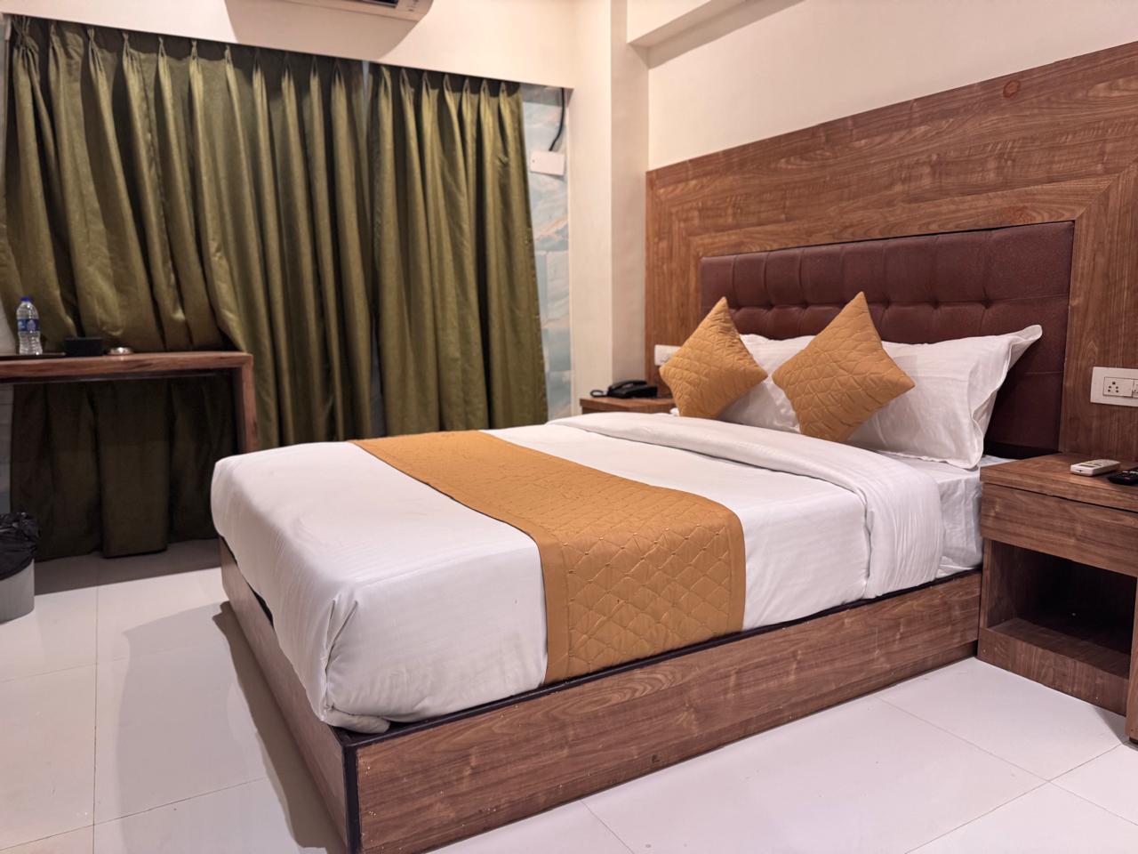 Hotel West line 𝗕𝗢𝗢𝗞 Mumbai Hotel