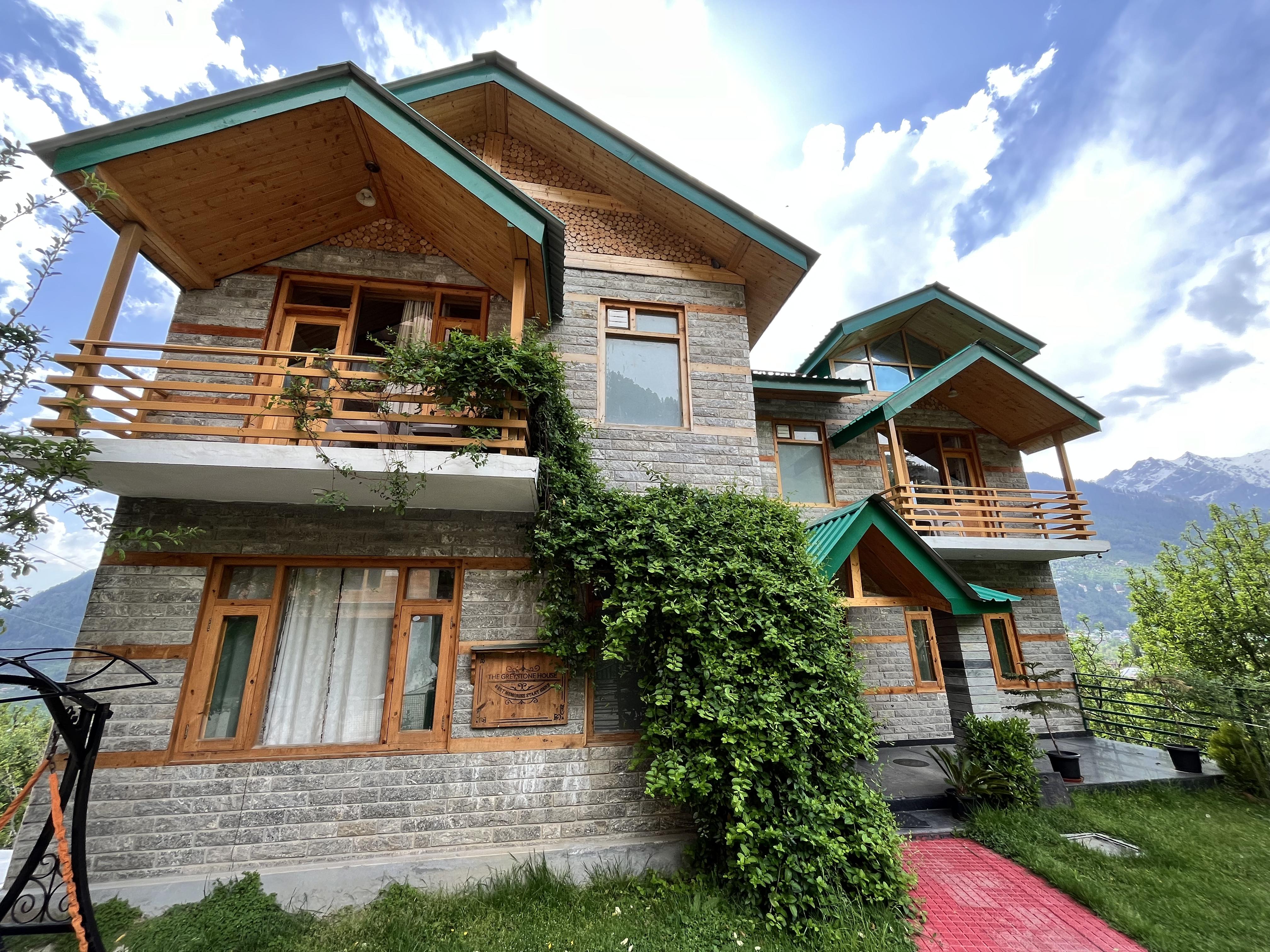 Him Willow Heights 𝗕𝗢𝗢𝗞 Manali Villa